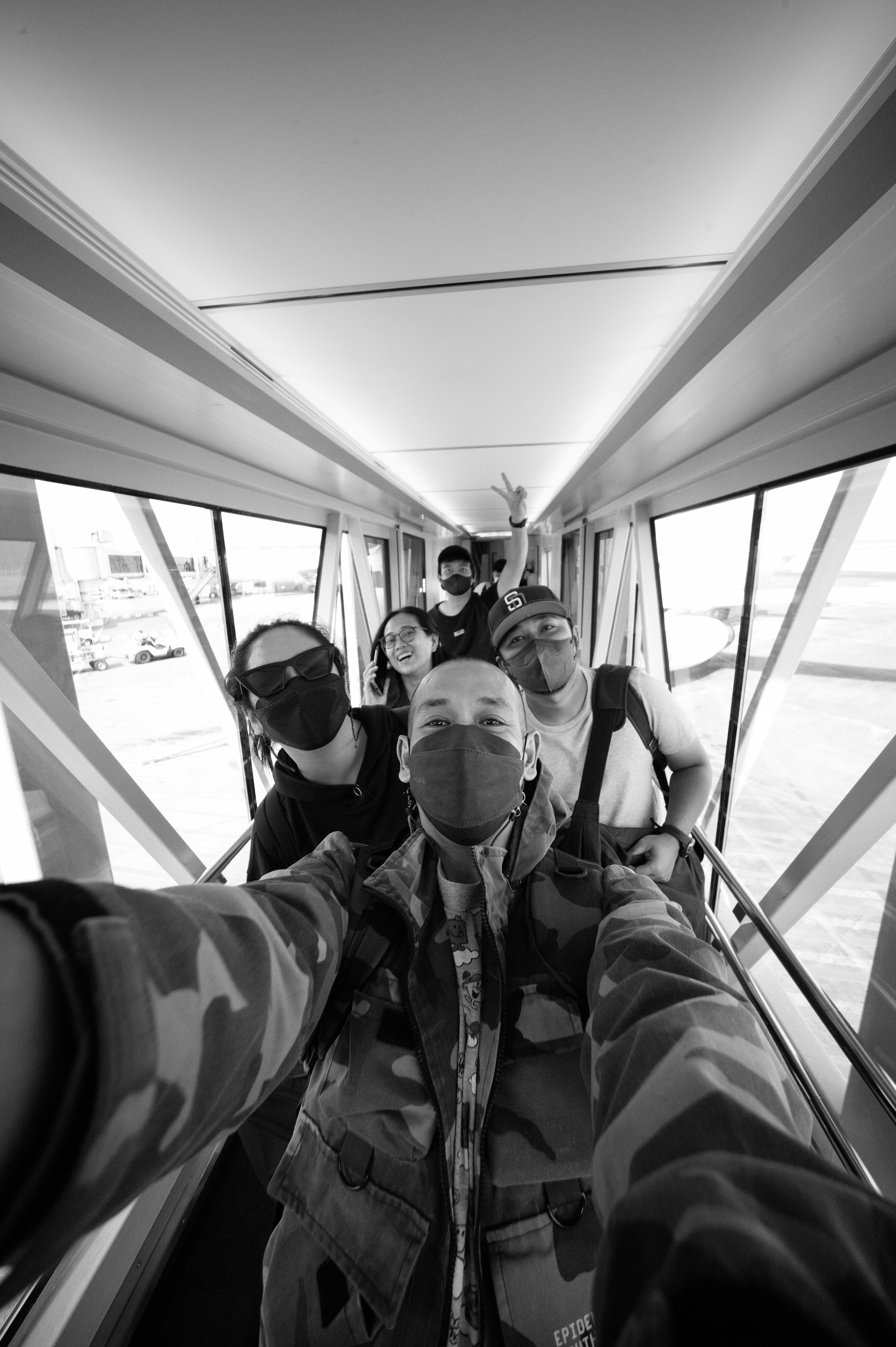 Un groupe de personnes dans un bus photo – Image gratuite de Humain sur ...