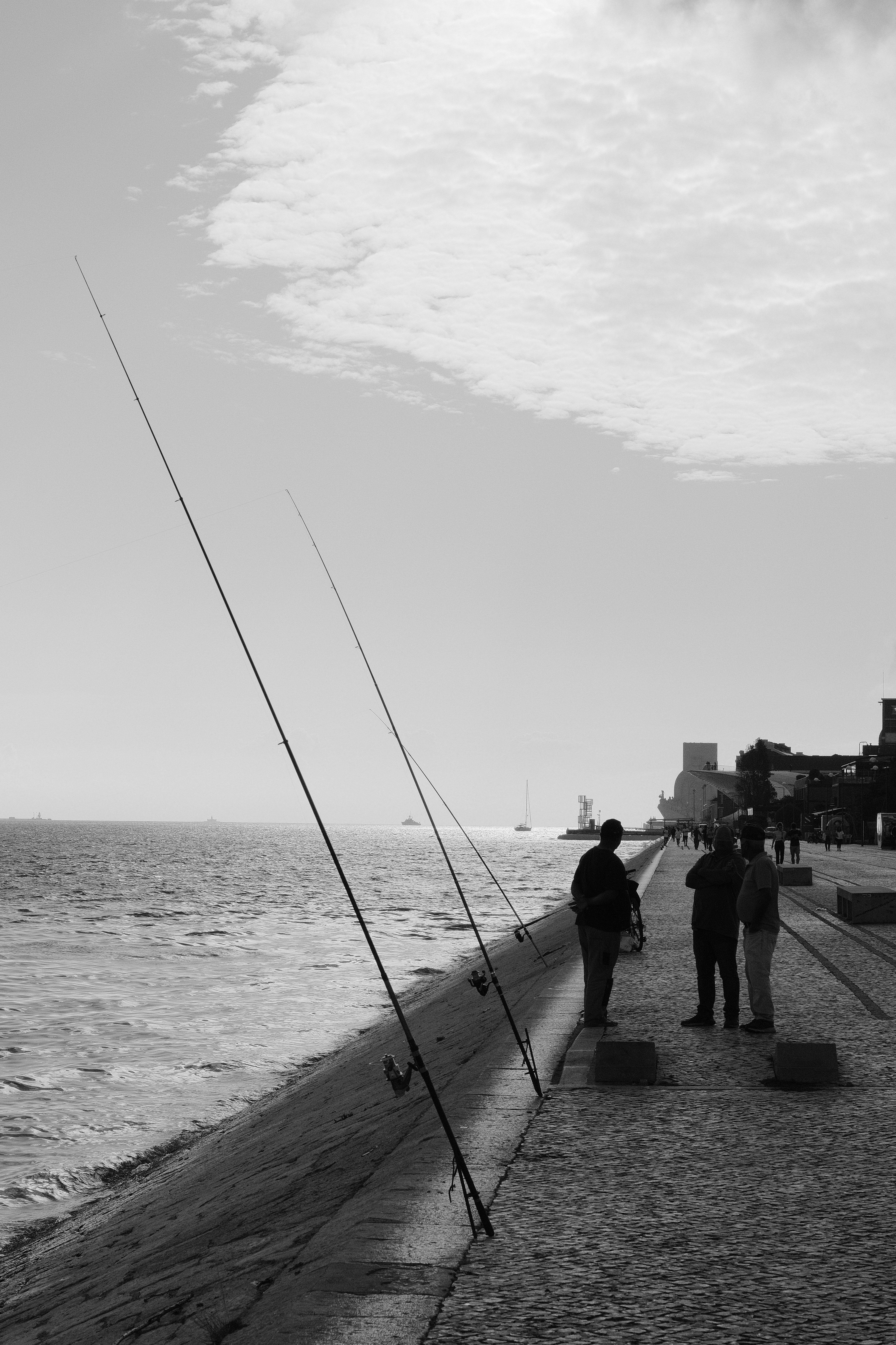 A group of people fishing photo – Free Human Image on Unsplash