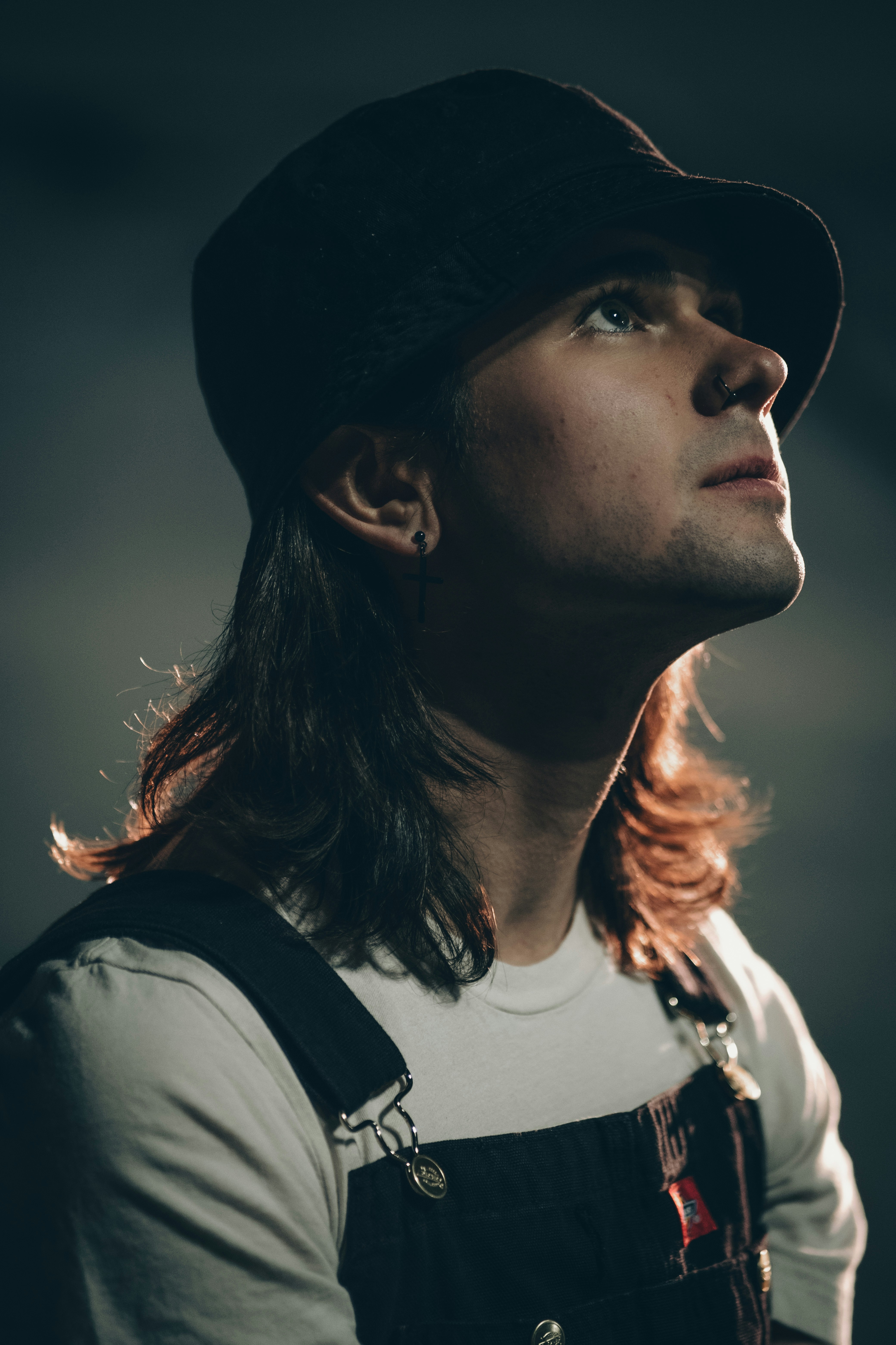 Upward Gaze: A Portrait in Soft Light and Quiet Confidence