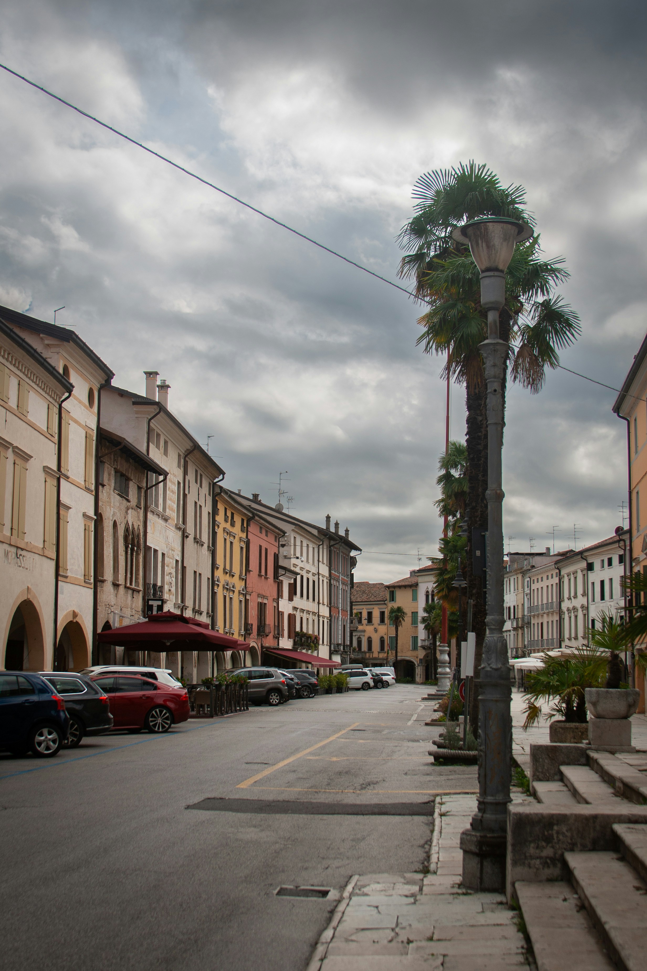 A Quiet Stroll Through Timeless Streets