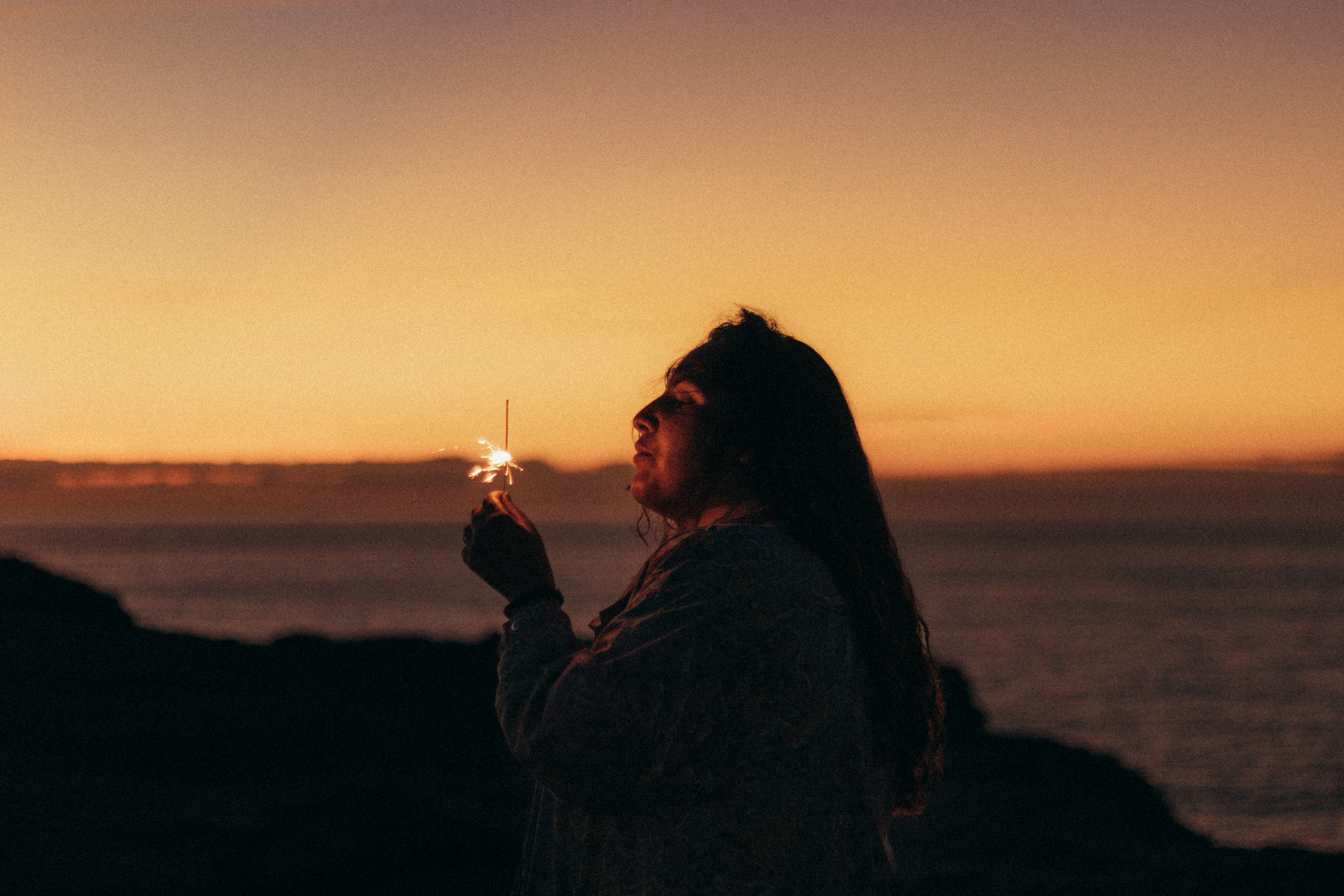 A man holding a lighter photo – Free Portugal Image on Unsplash