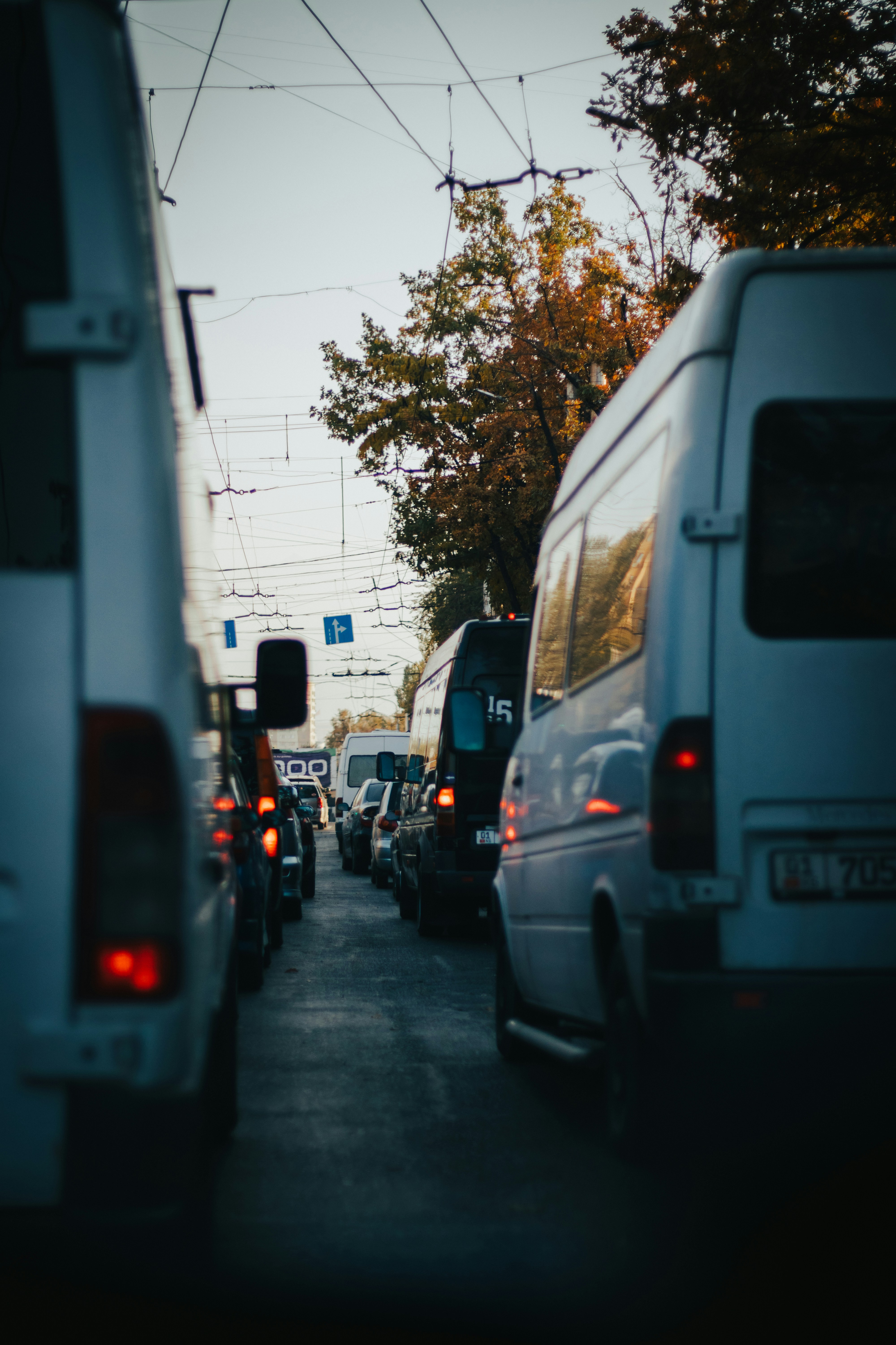 A group of vehicles on a road photo – Free Image on Unsplash