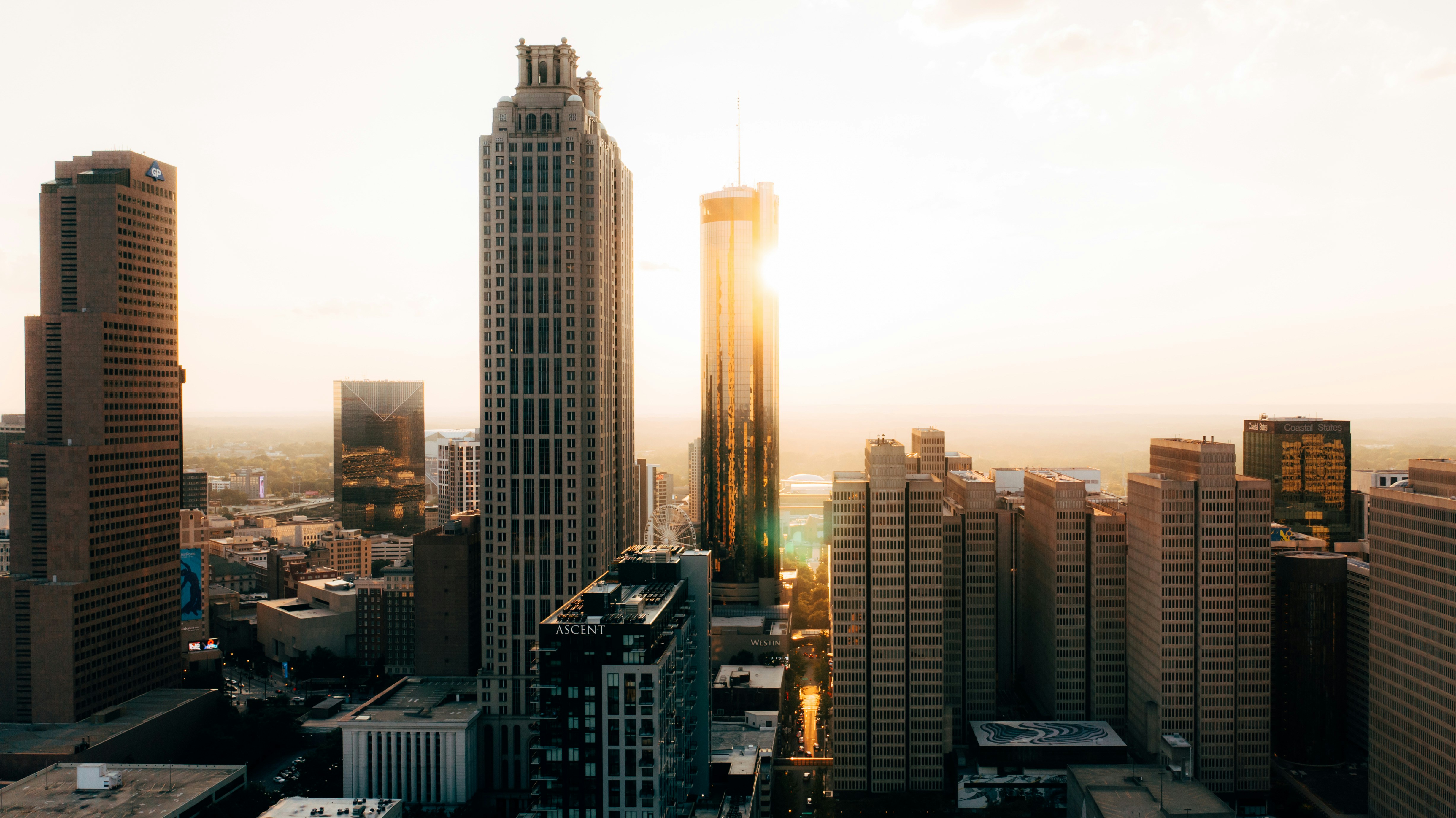A city with tall buildings photo – Free Atlanta Image on Unsplash