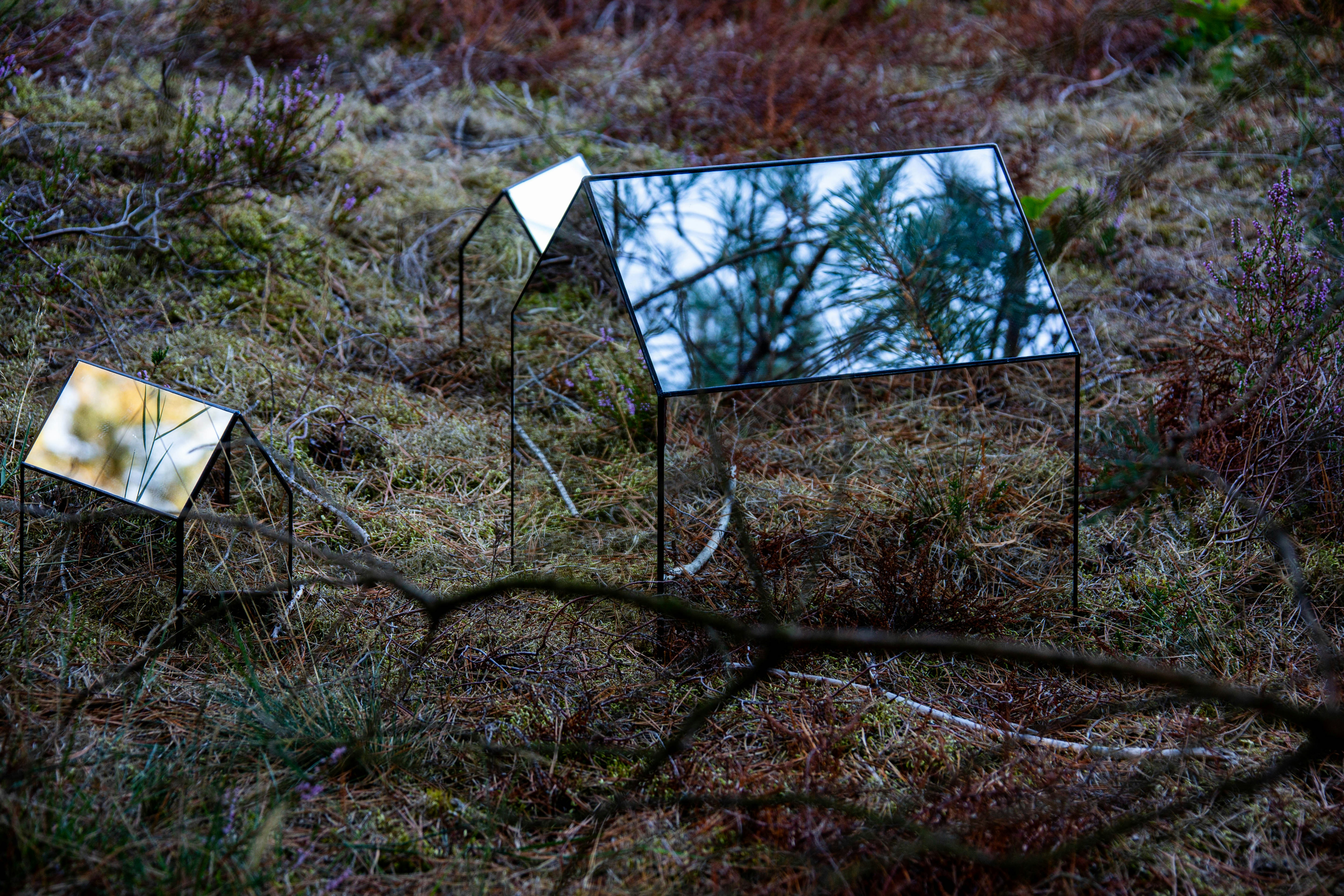 Foto Una pantalla de televisión rota – Imagen Algun lado gratis en Unsplash