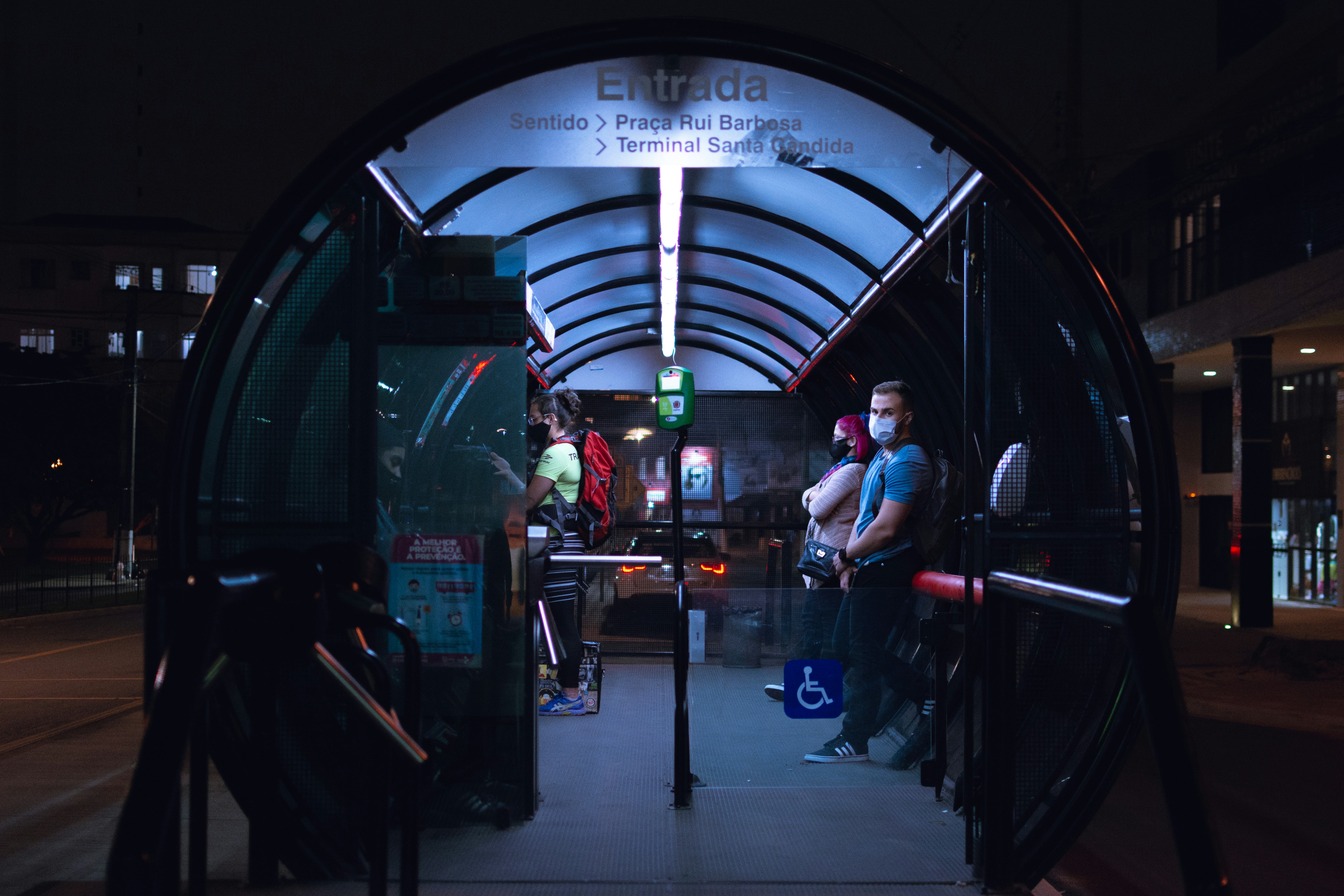 Urban Pause in the Nightlight Tunnel