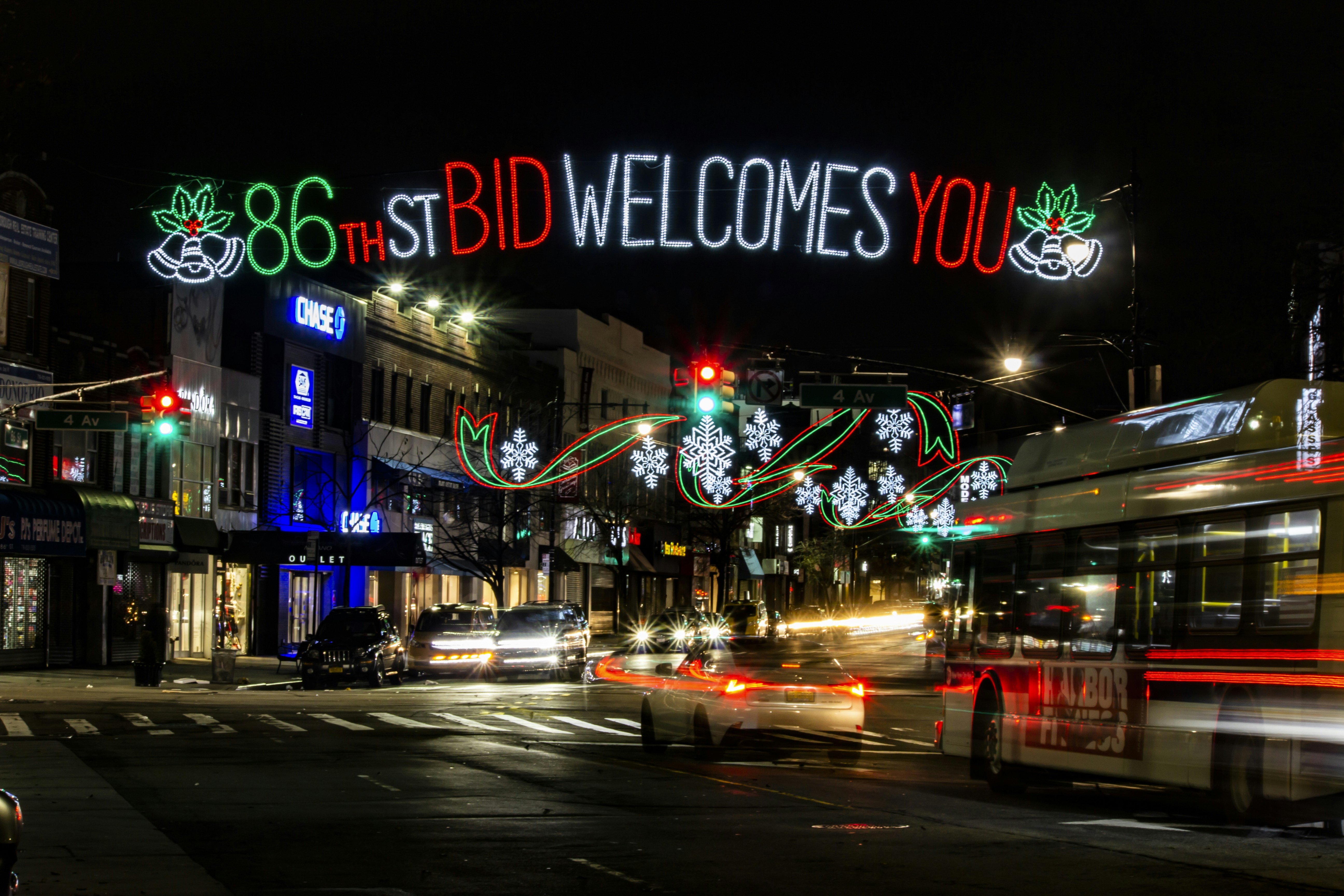 A city street at night photo – Free Dyker heights Image on Unsplash