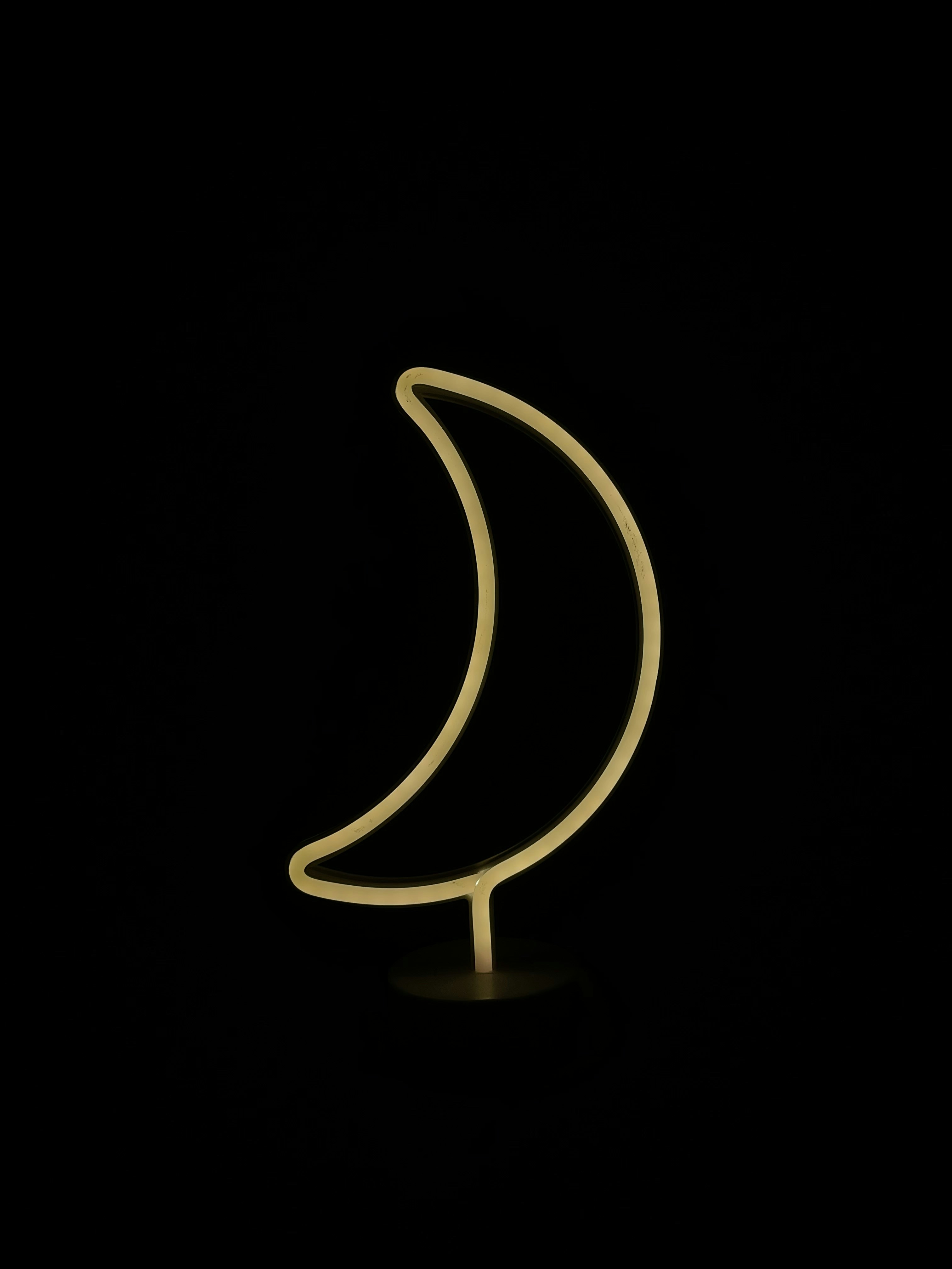 Luminous Crescent on a Dark Stage: A Minimal Neon Moon Lamp