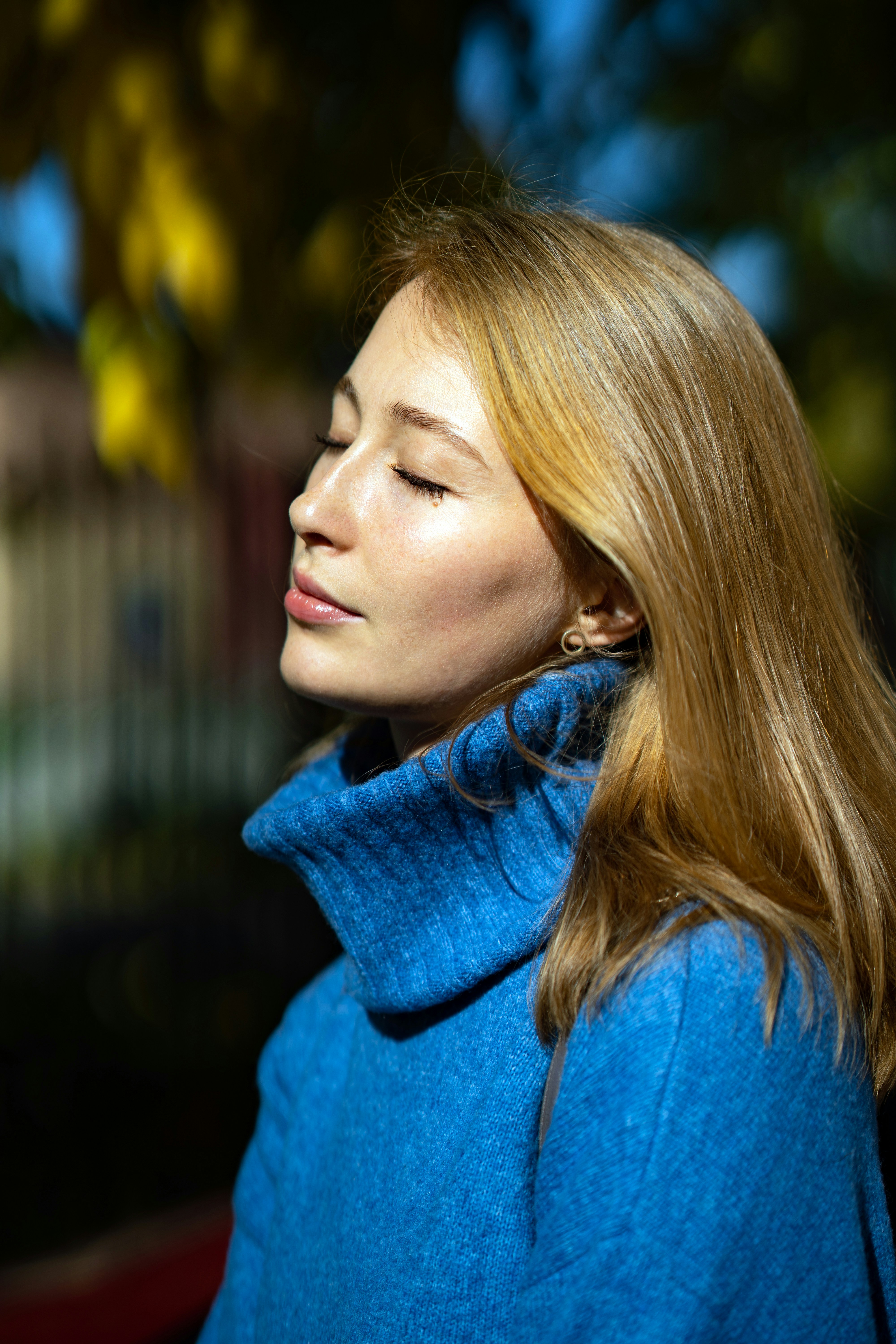 Azure Reverie in Sunlit Stillness