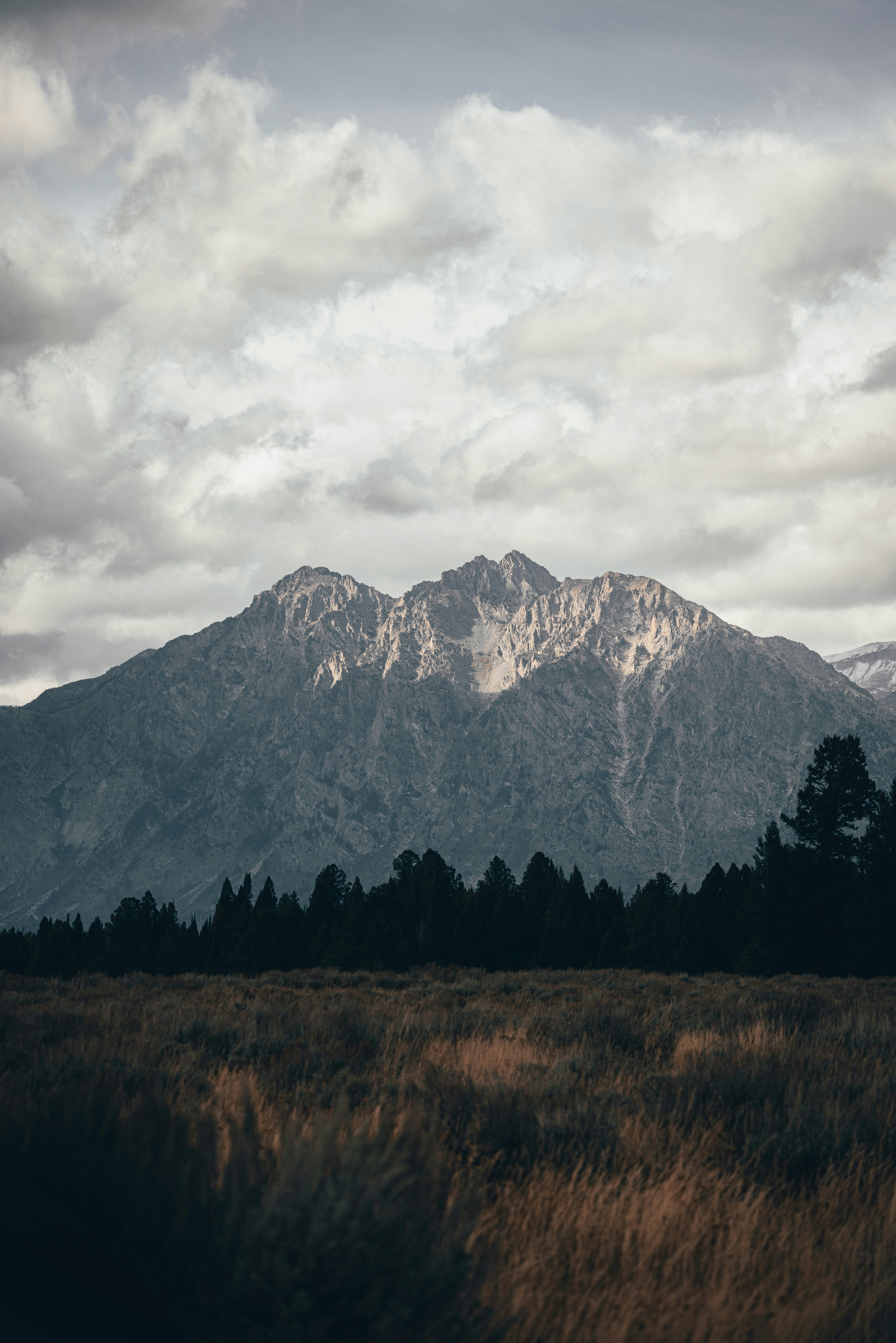 Granite Crest Beneath a Choral Sky