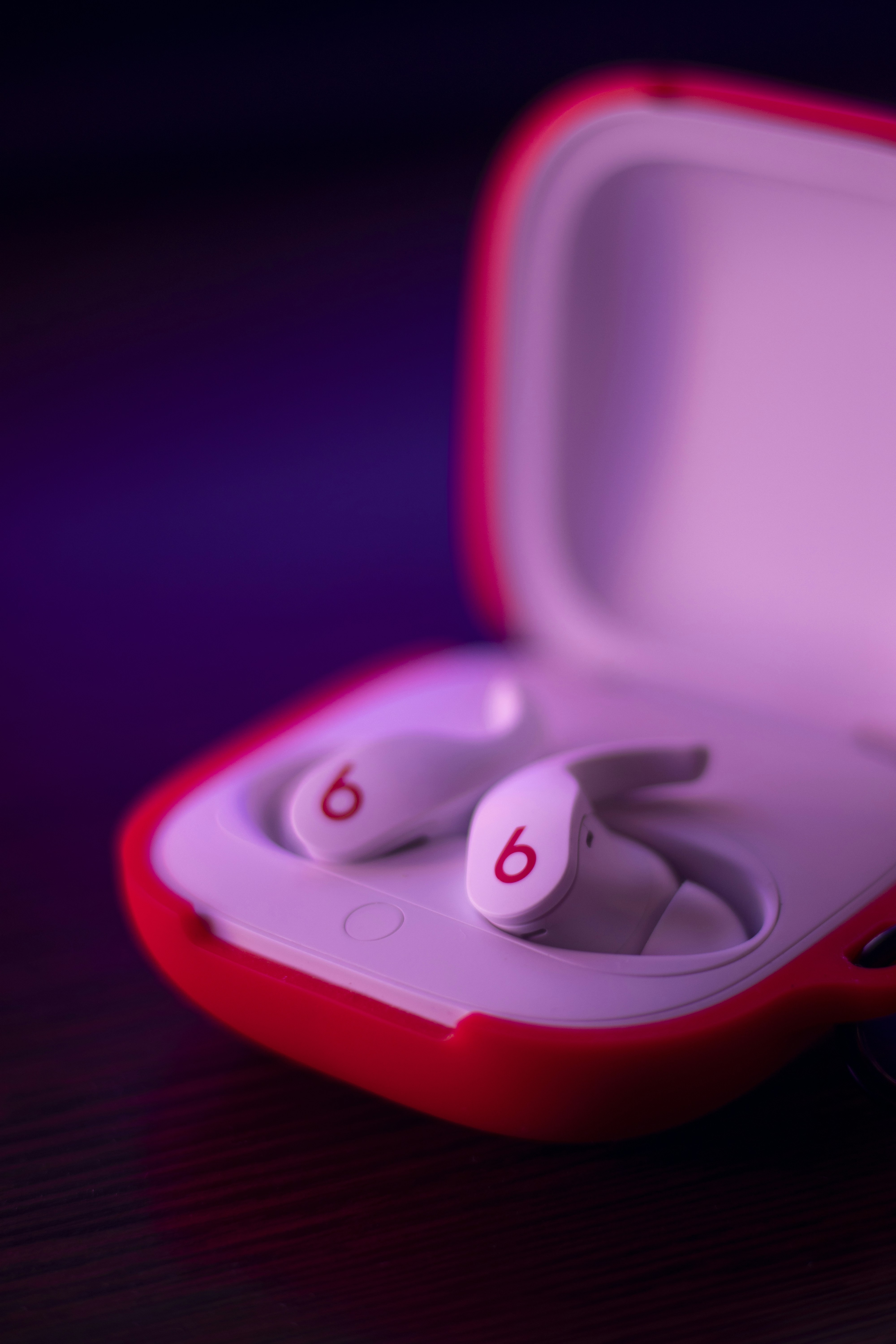 A pink and white game controller photo – Free Tws Image on Unsplash