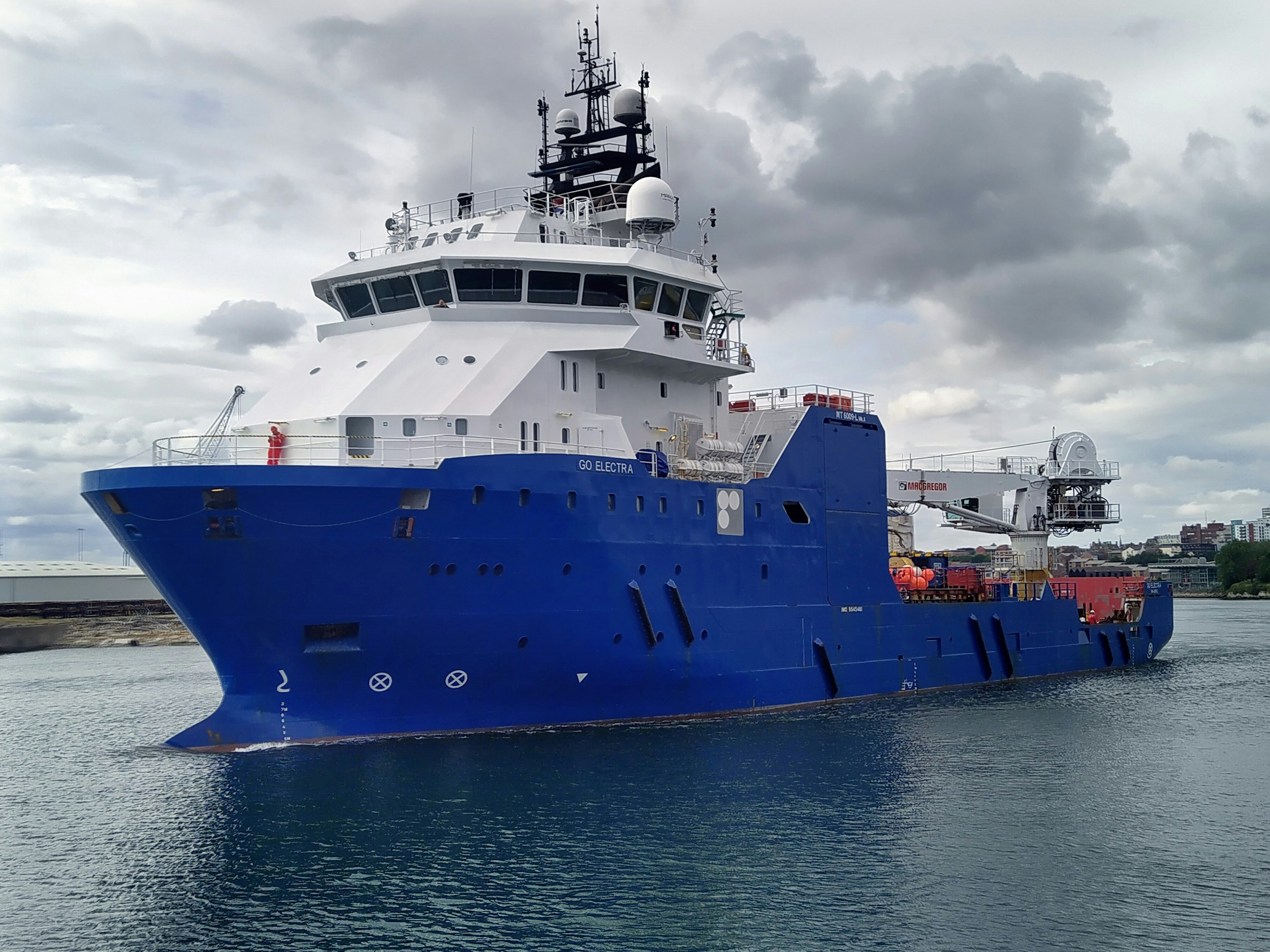 A large blue and white ship photo – Free Blue Image on Unsplash