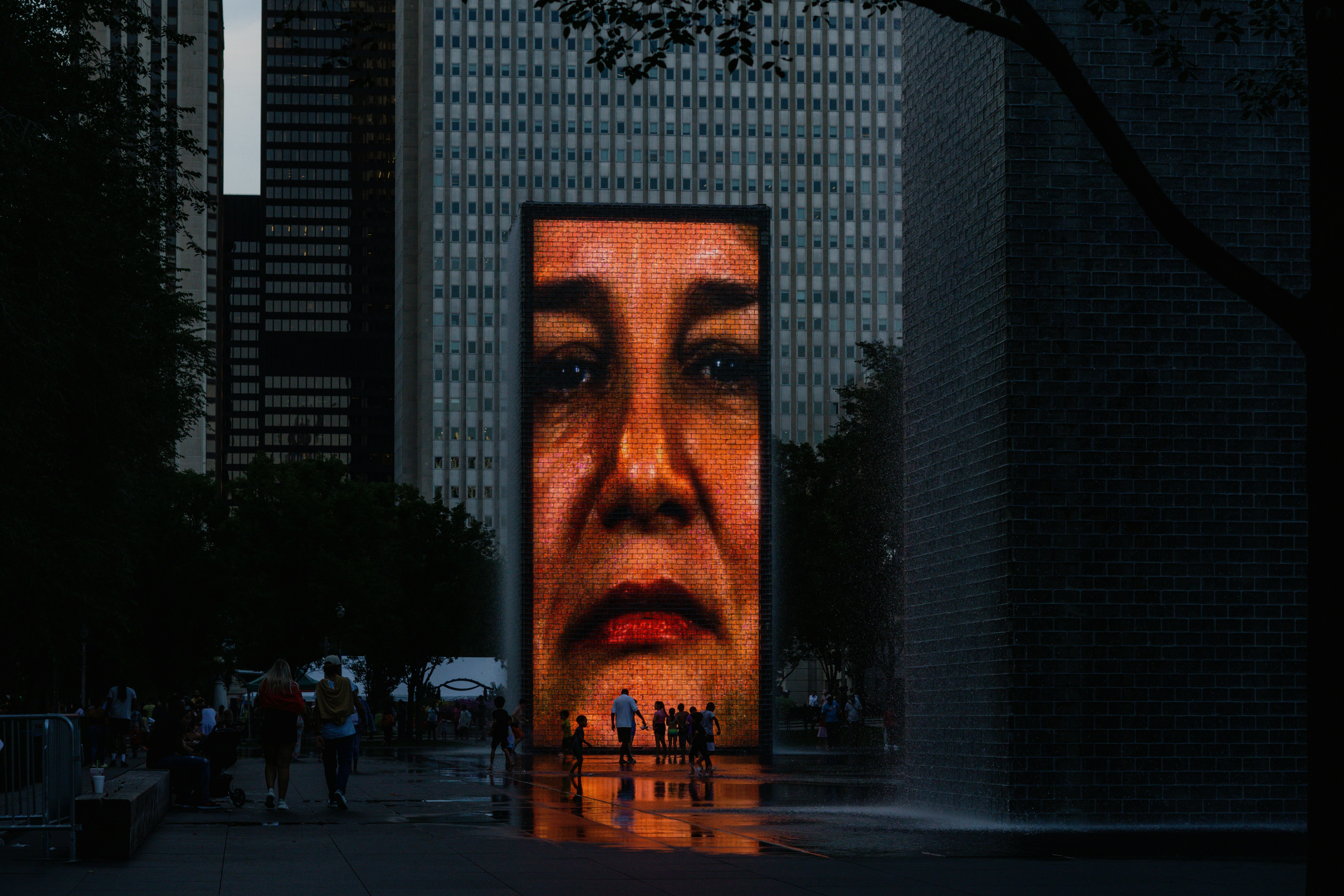 Giant Gaze: A Portrait Shaping the City Edge
