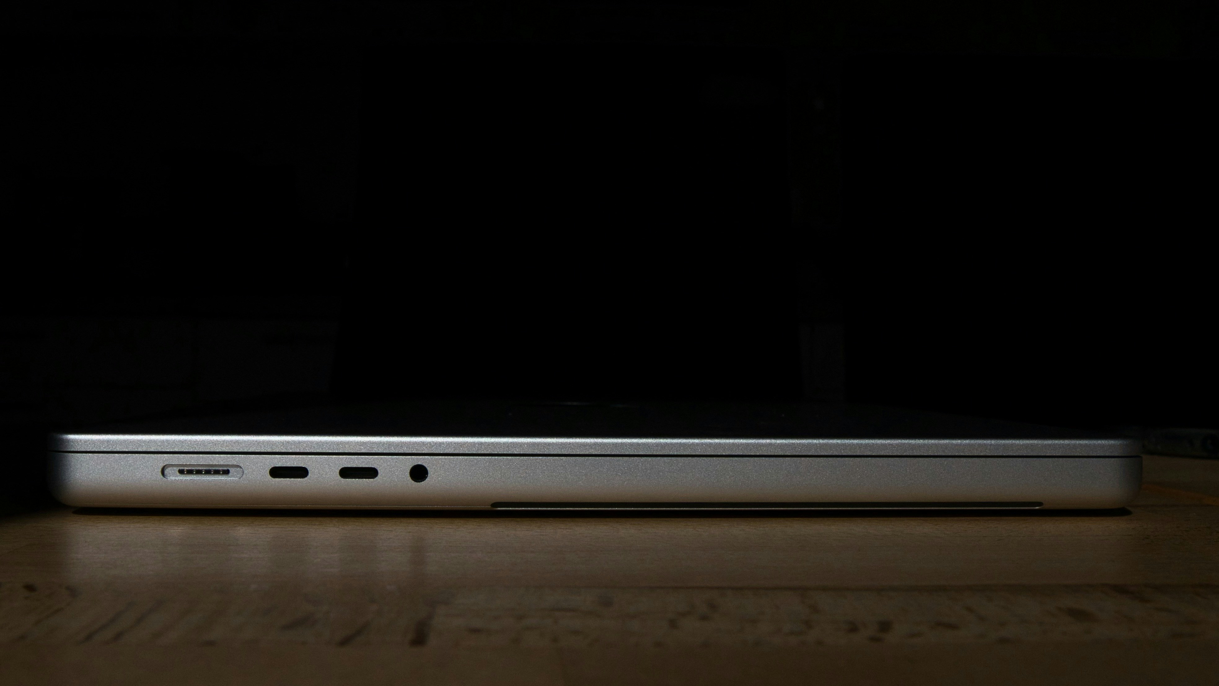 A rectangular electronic device photo – Free Pc Image on Unsplash