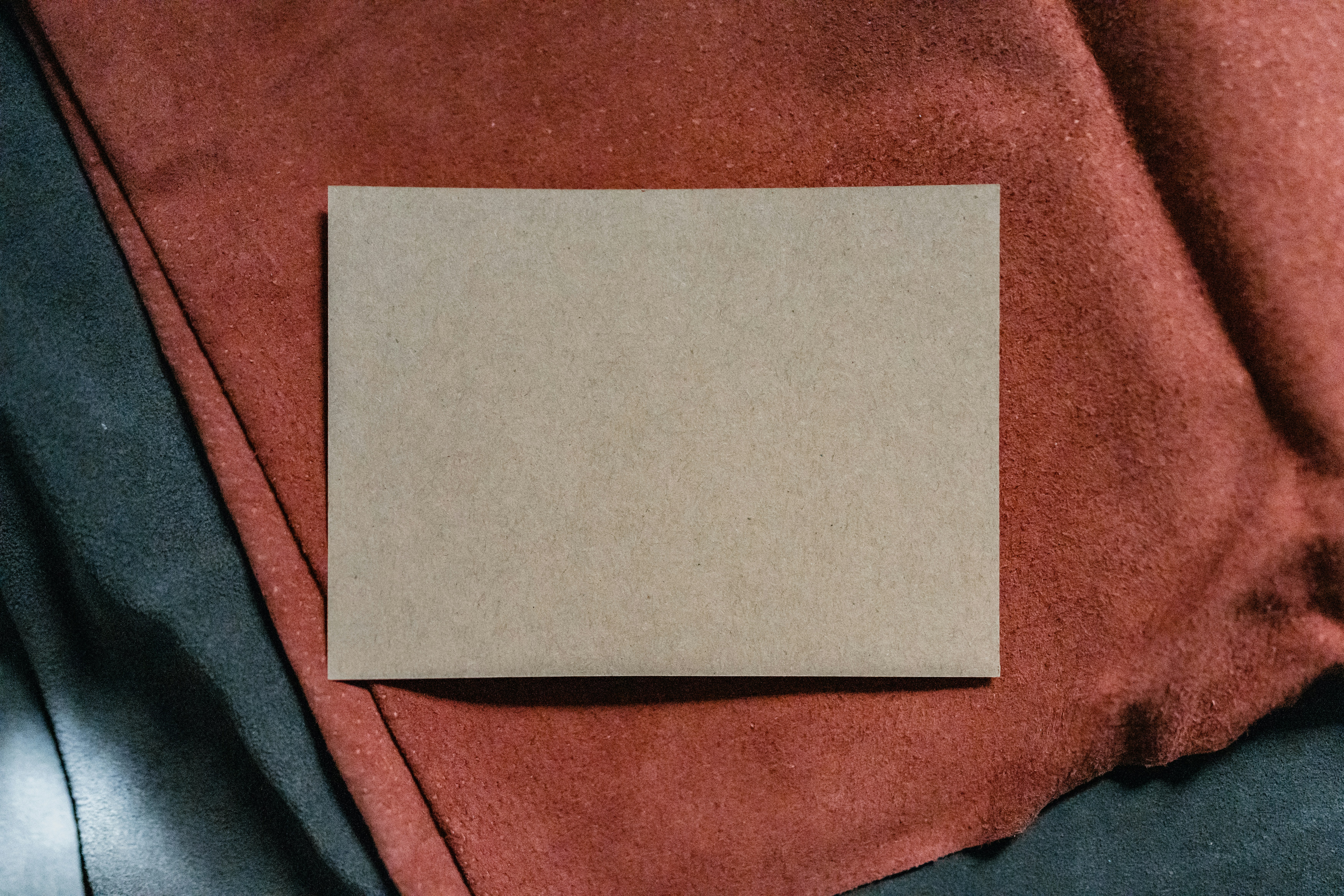 A piece of paper on a person's lap photo – Free Brown Image on Unsplash