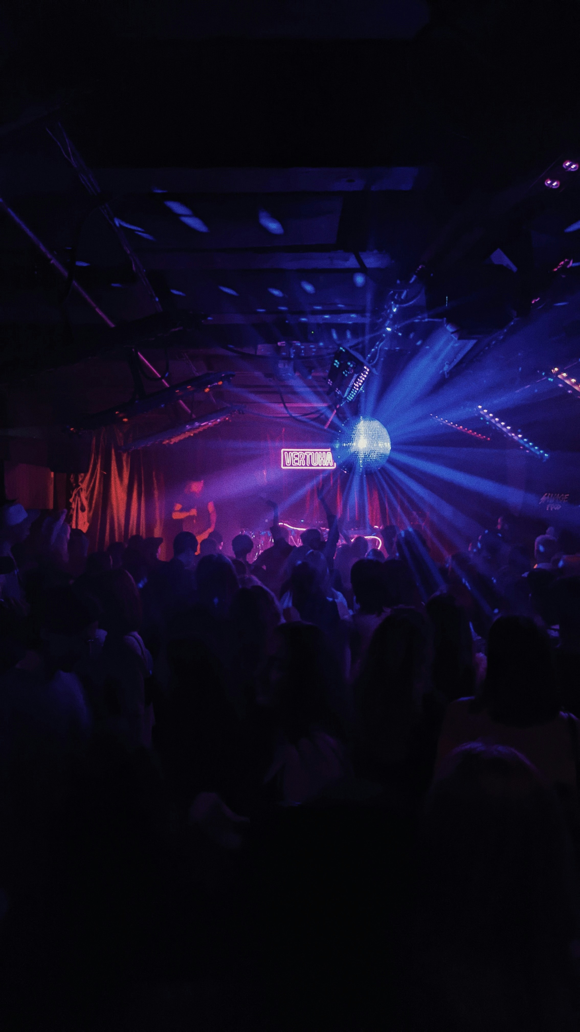 350+ Rave Pictures [HD] | Download Free Images on Unsplash