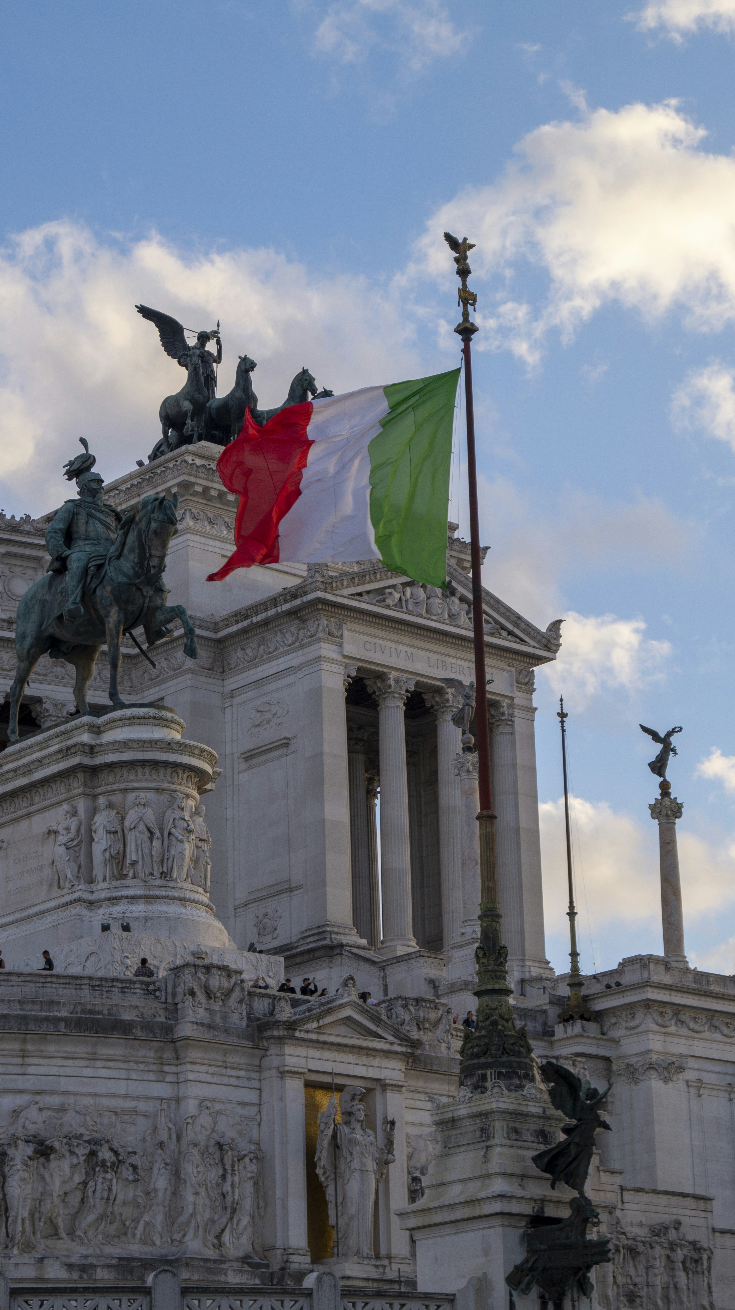 Piazza Venezia photo