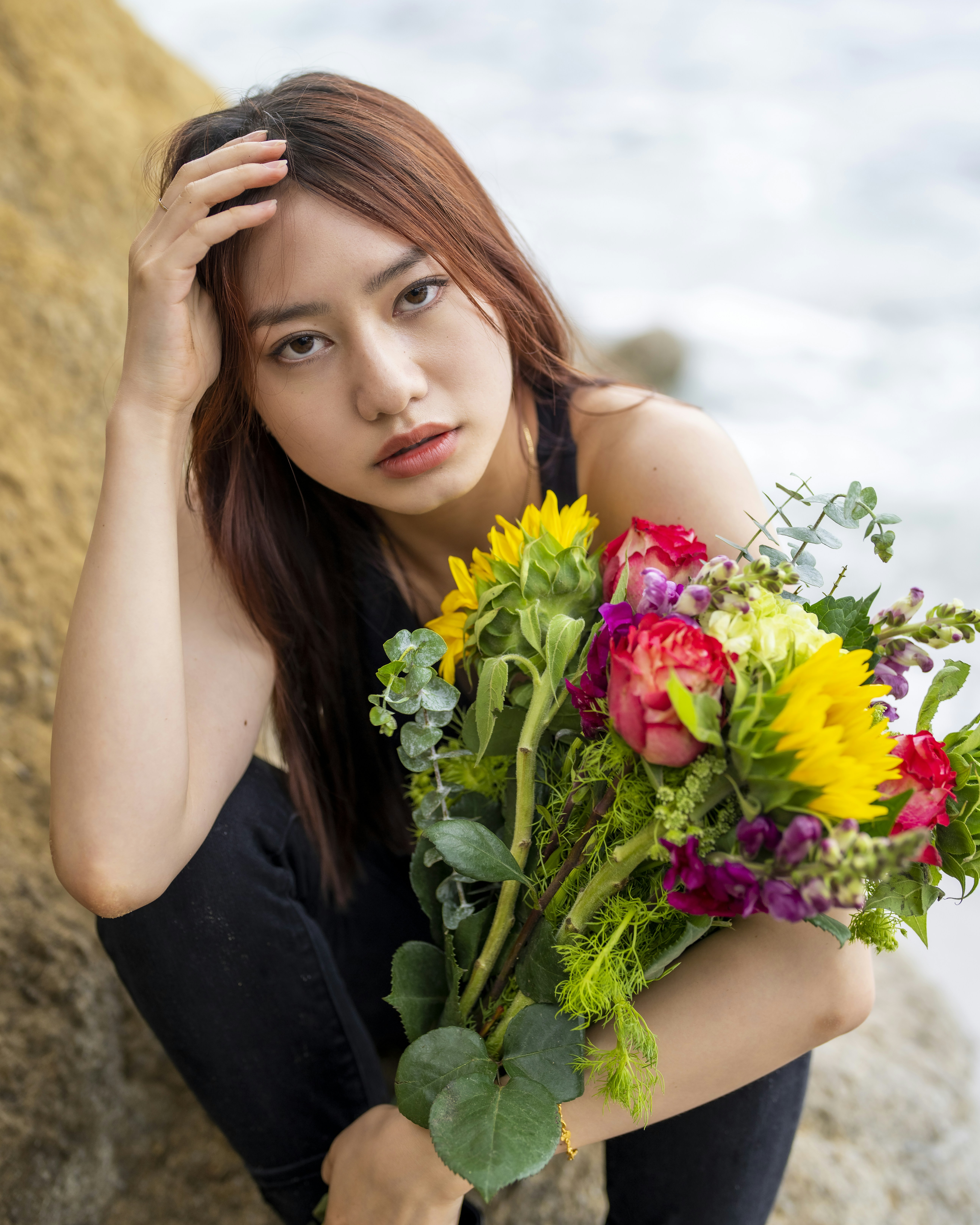 Bouqueted Gaze by the Sea Cliff