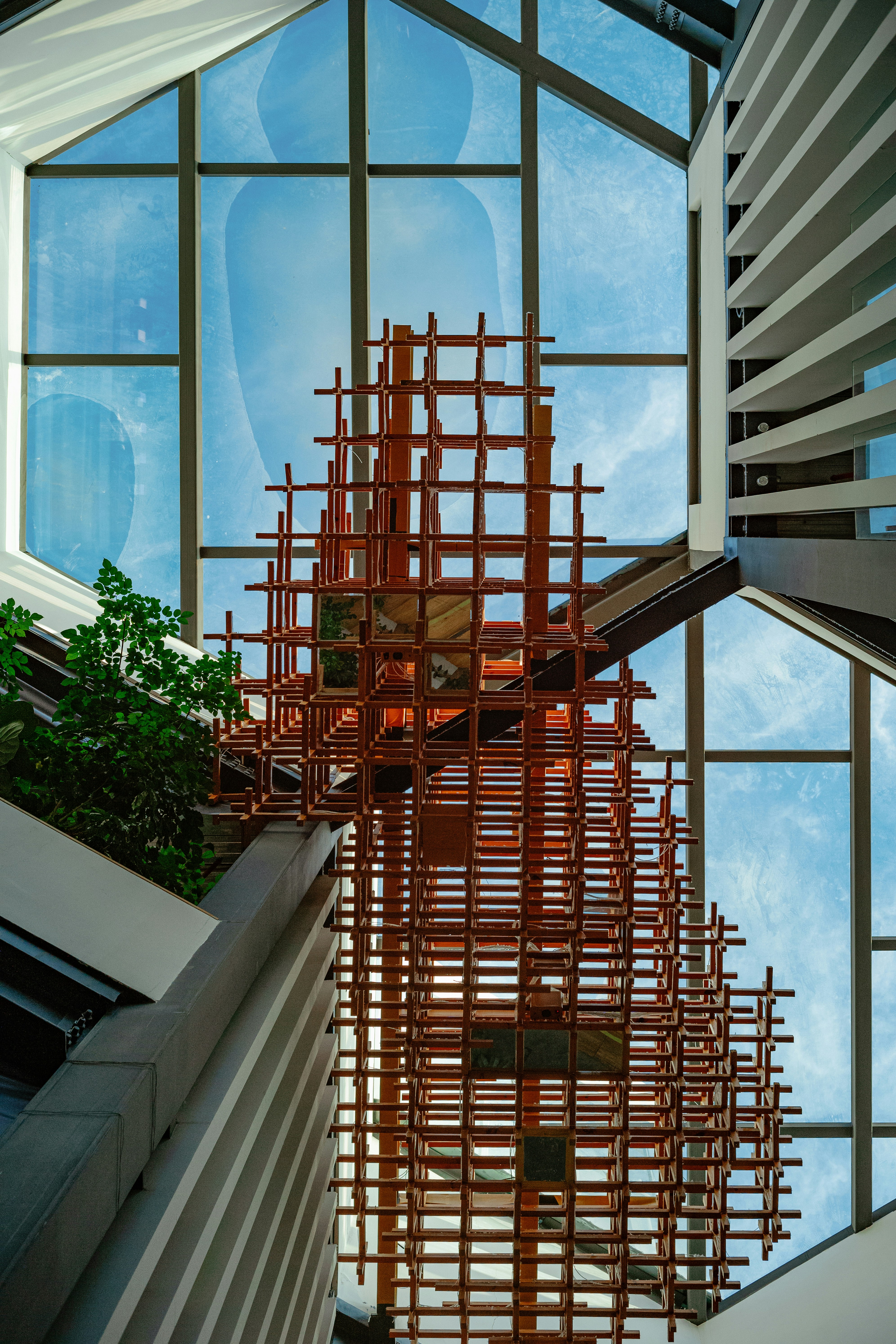 A tall tower with a red roof photo – Free Building Image on Unsplash