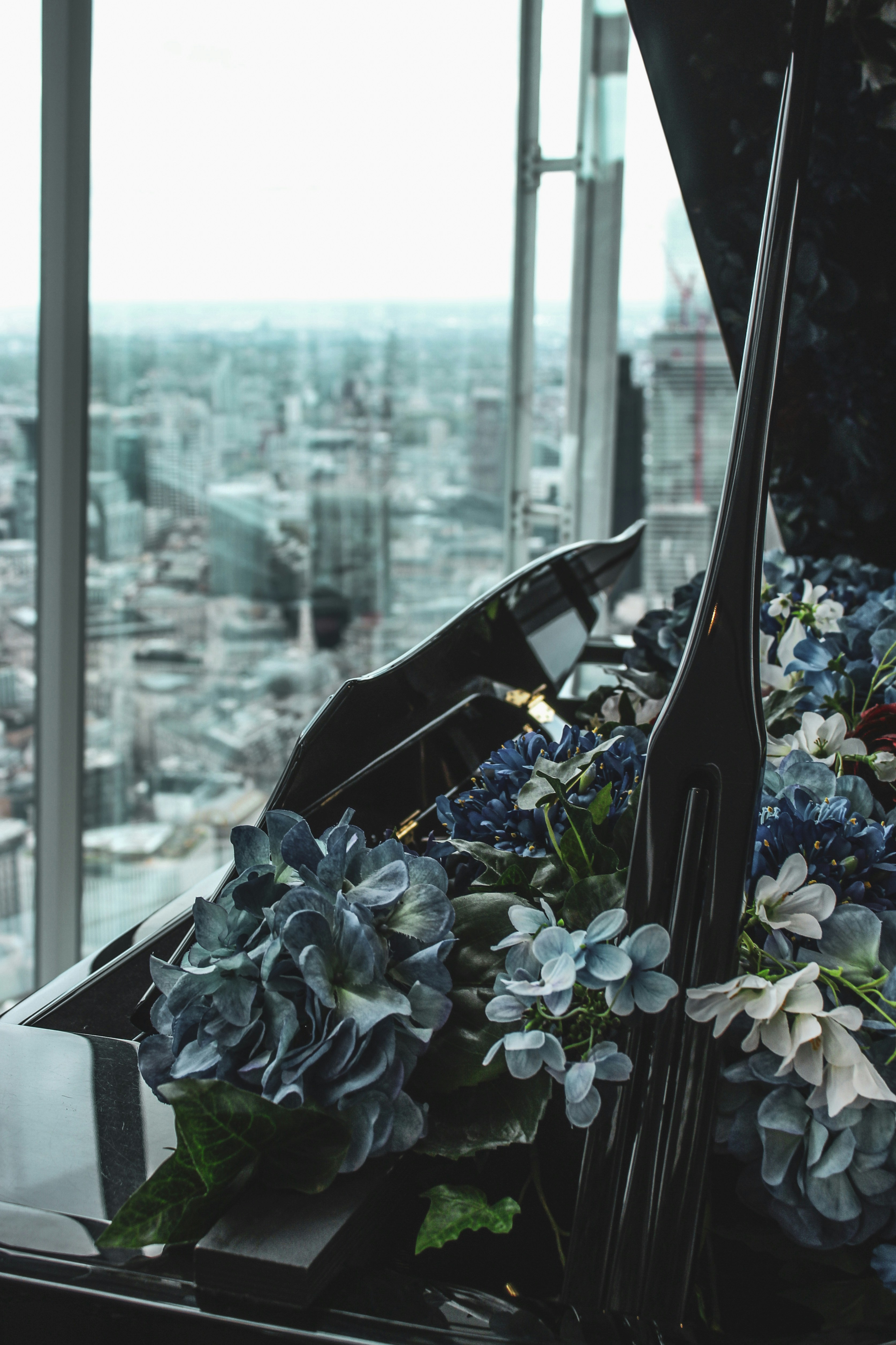 Piano Moss and Bouquet: Urban Glassy Serenade