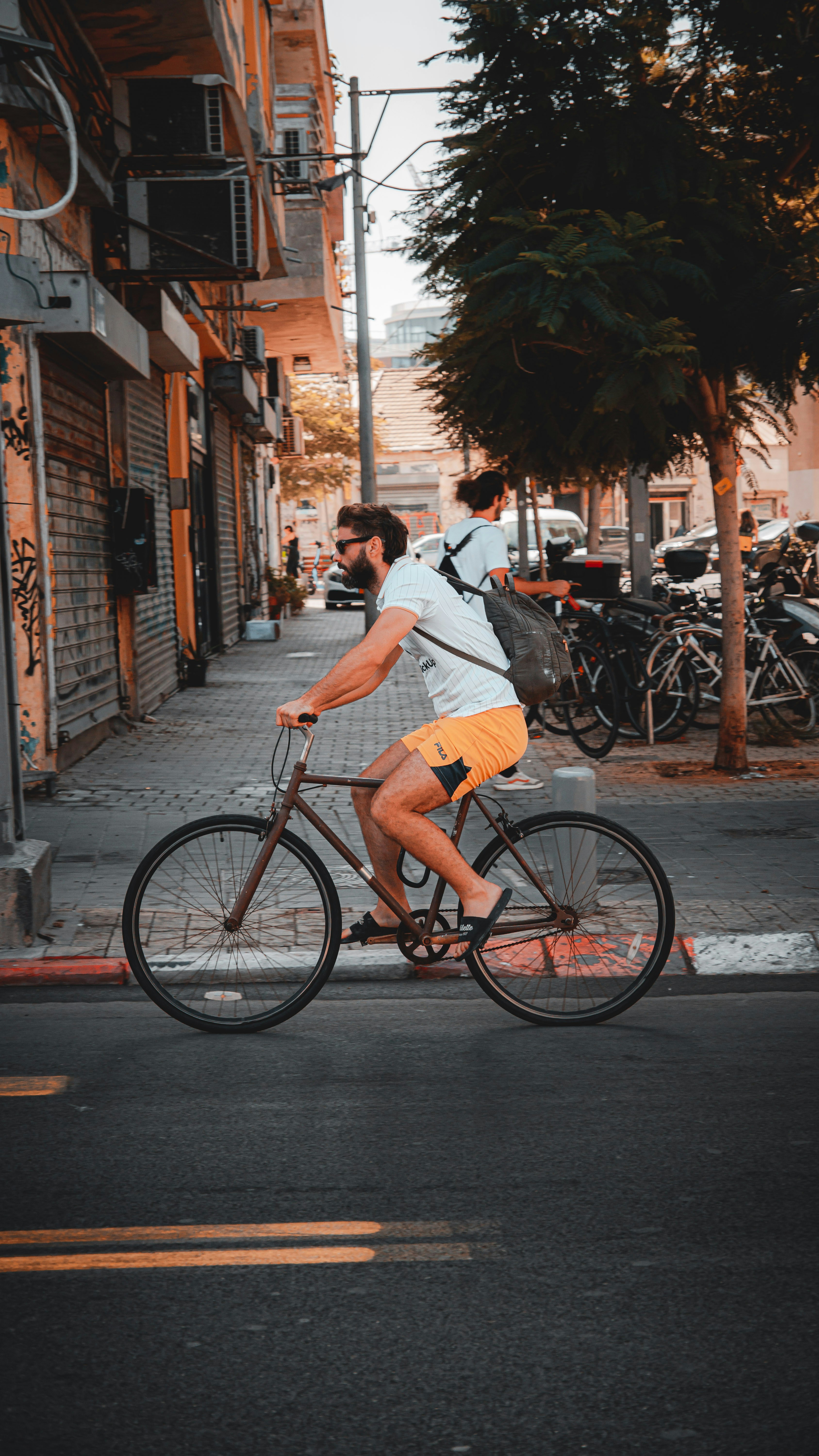Man Riding Bike Pictures | Download Free Images on Unsplash