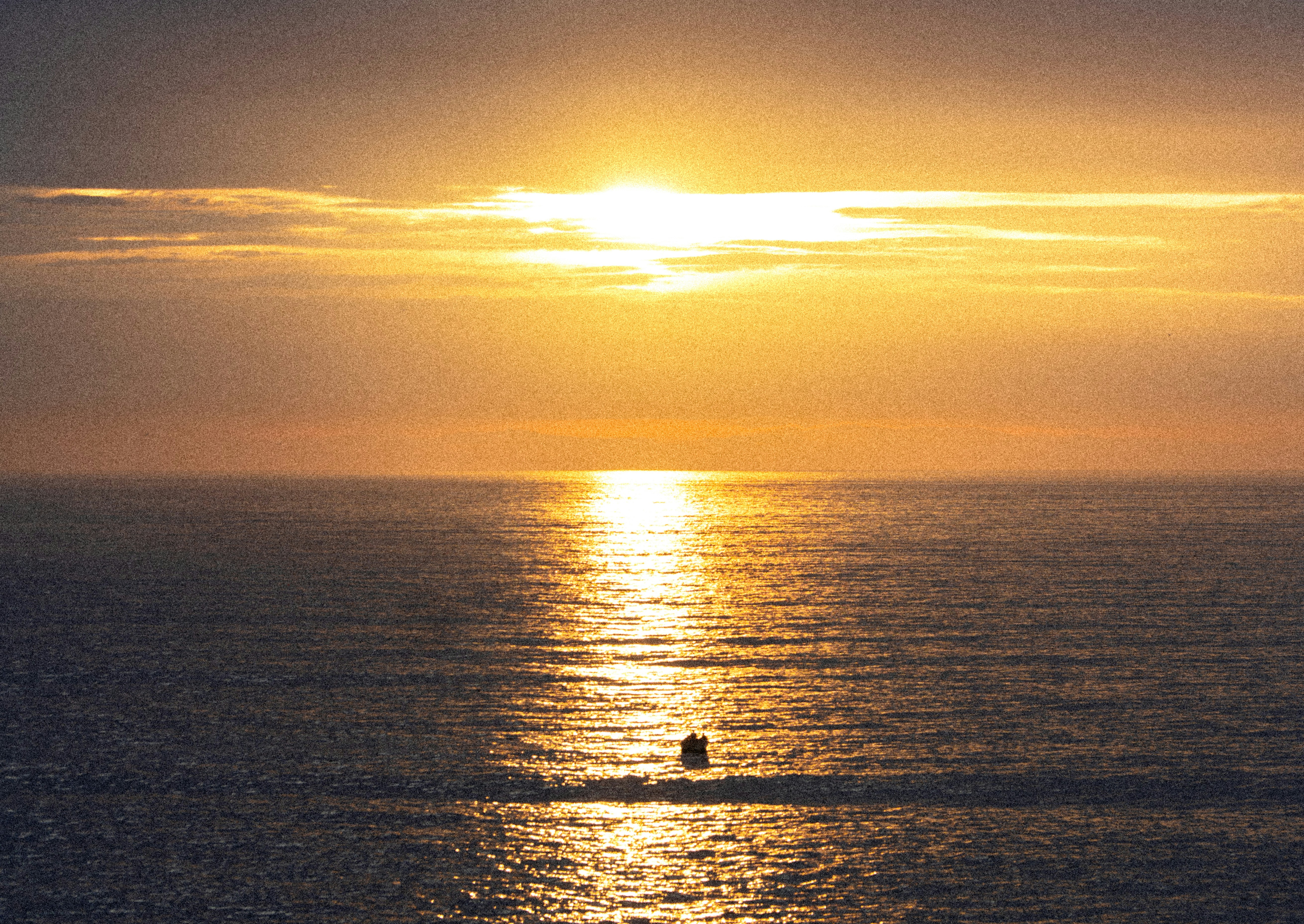 Golden Horizon on the Open Sea
