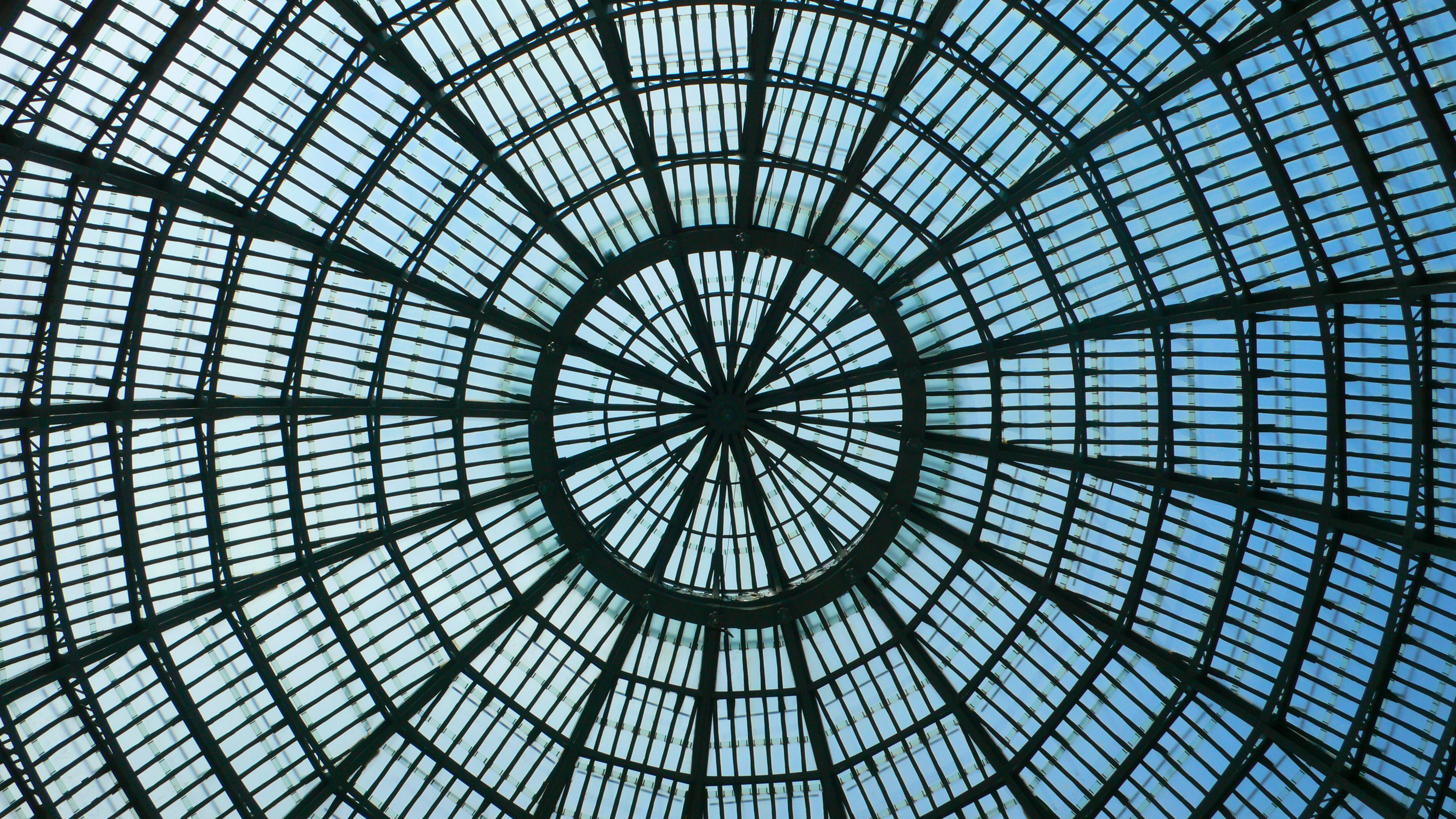 A circular ceiling with a circular design photo – Free Galleria umberto ...