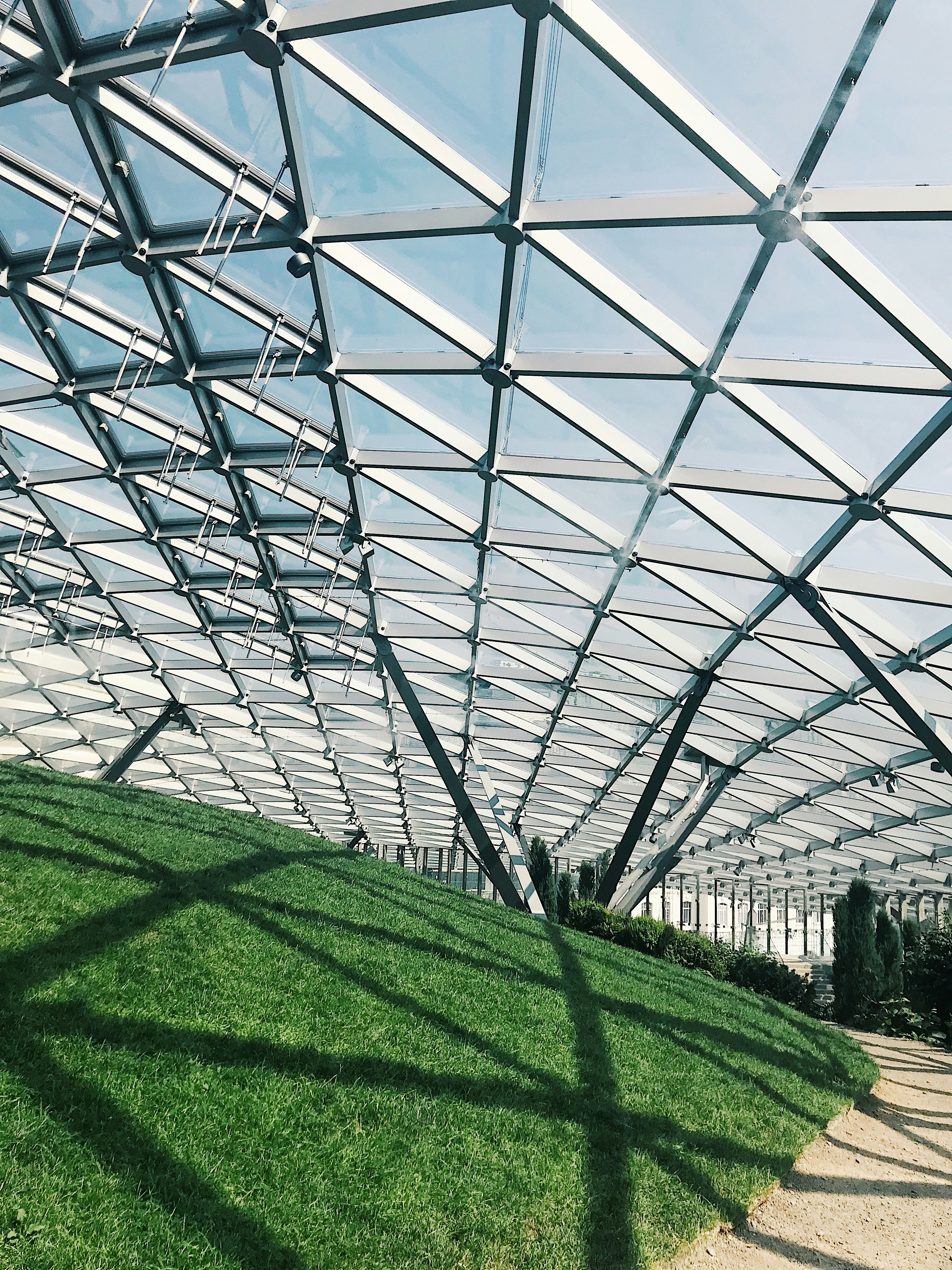 A large glass dome structure photo – Free Moscow Image on Unsplash