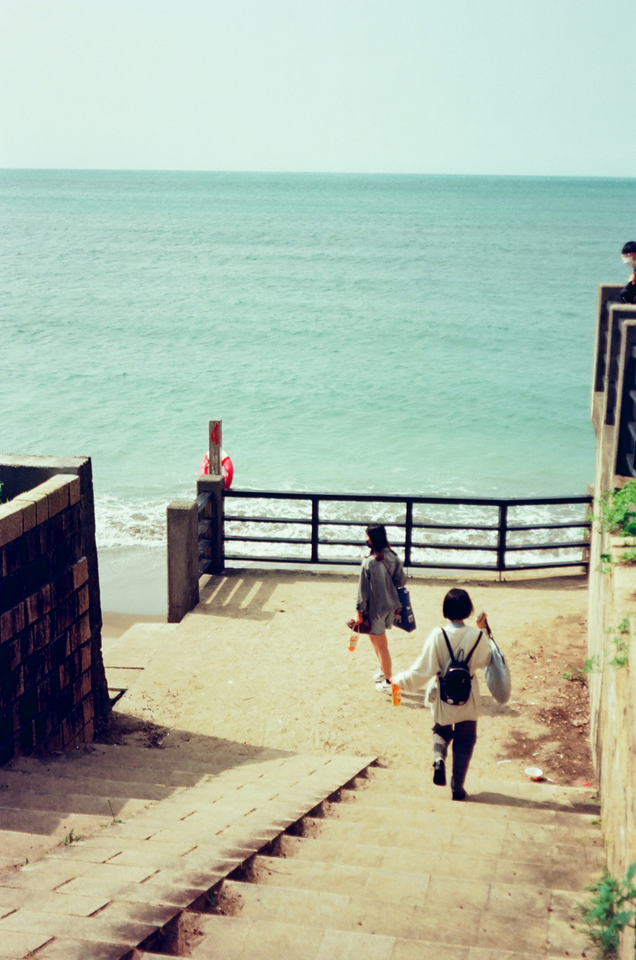 Photo by Faye Yu with Contax TVS