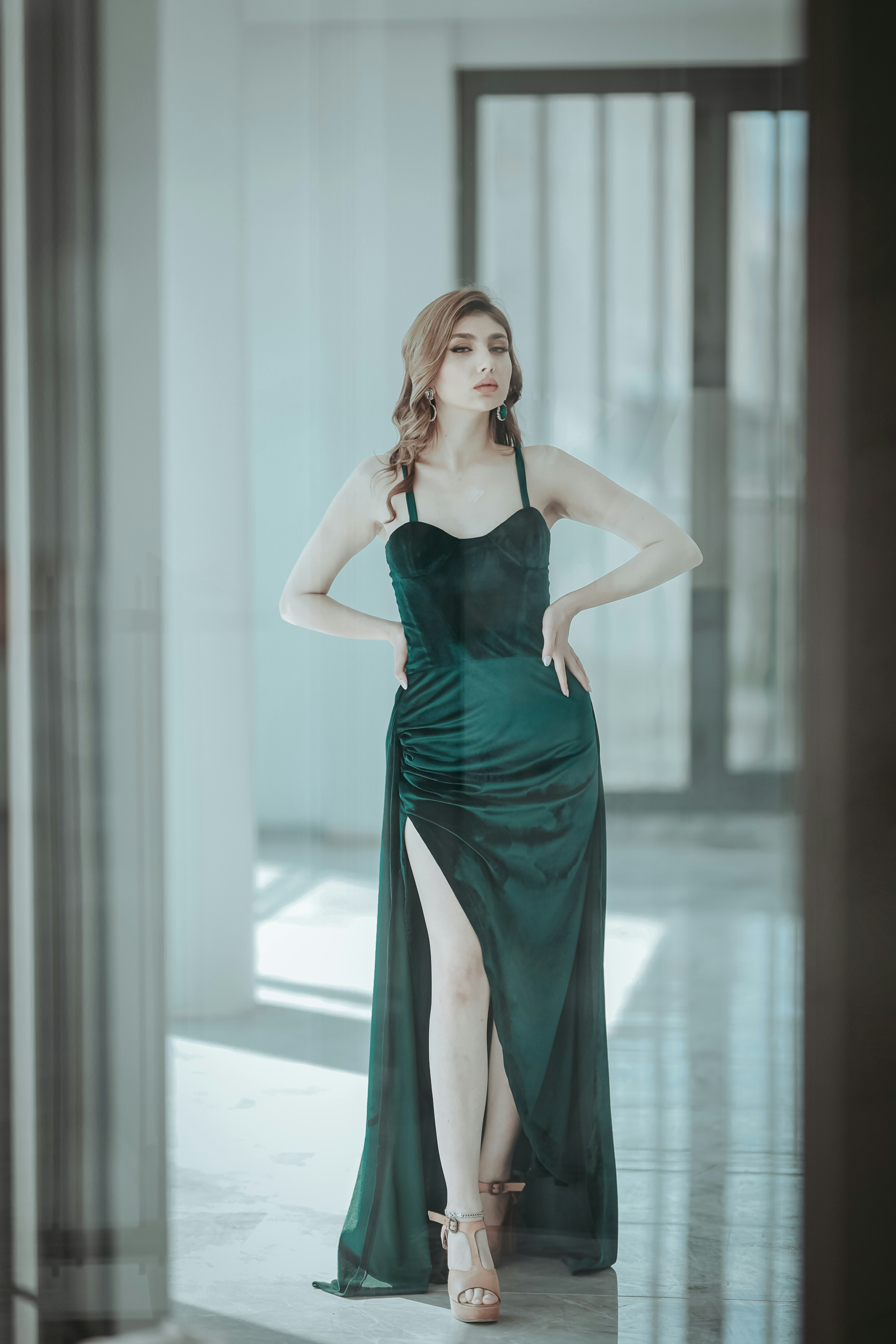 Dress To Impress Pictures | Download Free Images on Unsplash