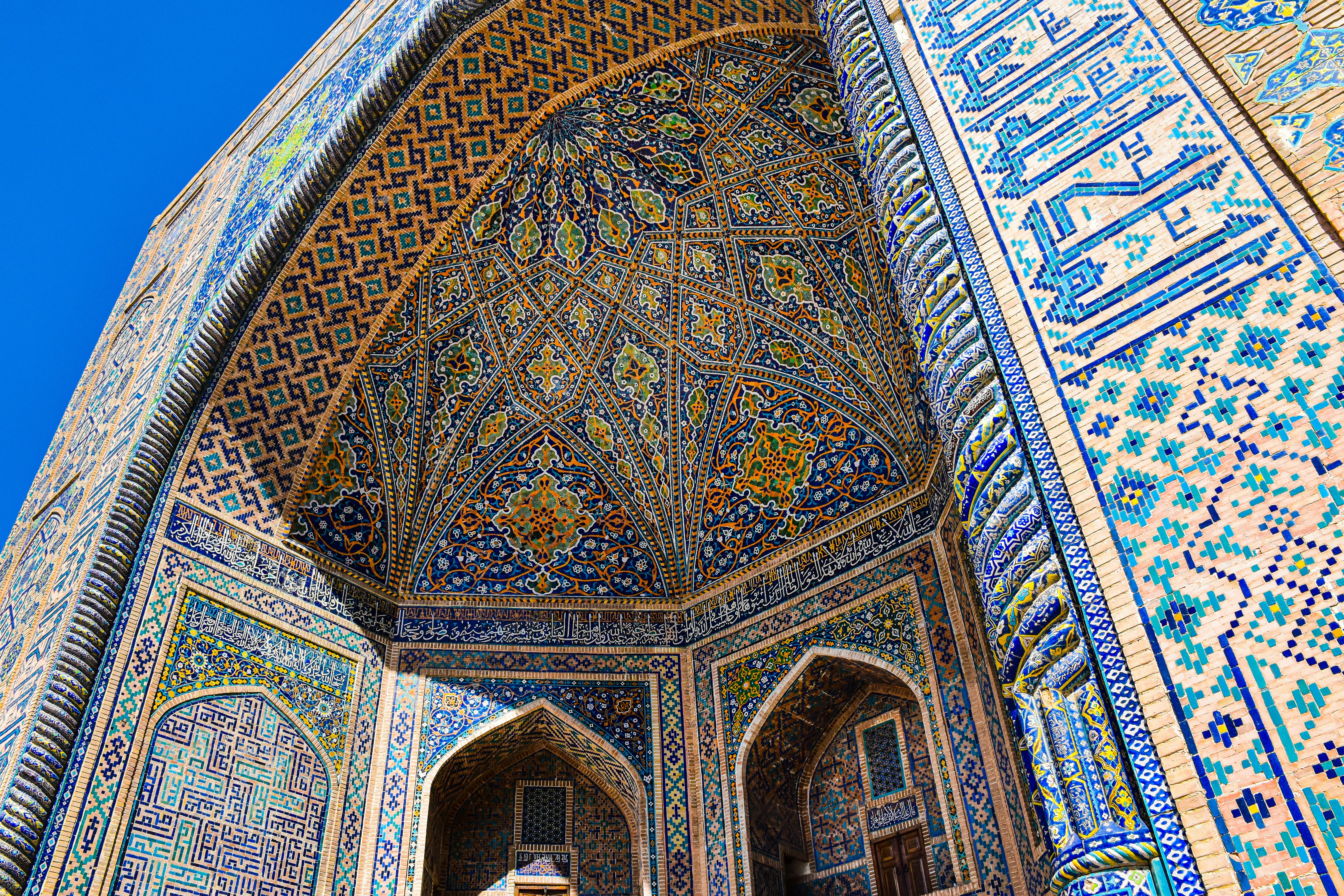 A building with intricate designs photo – Free Uzbekistan Image on Unsplash