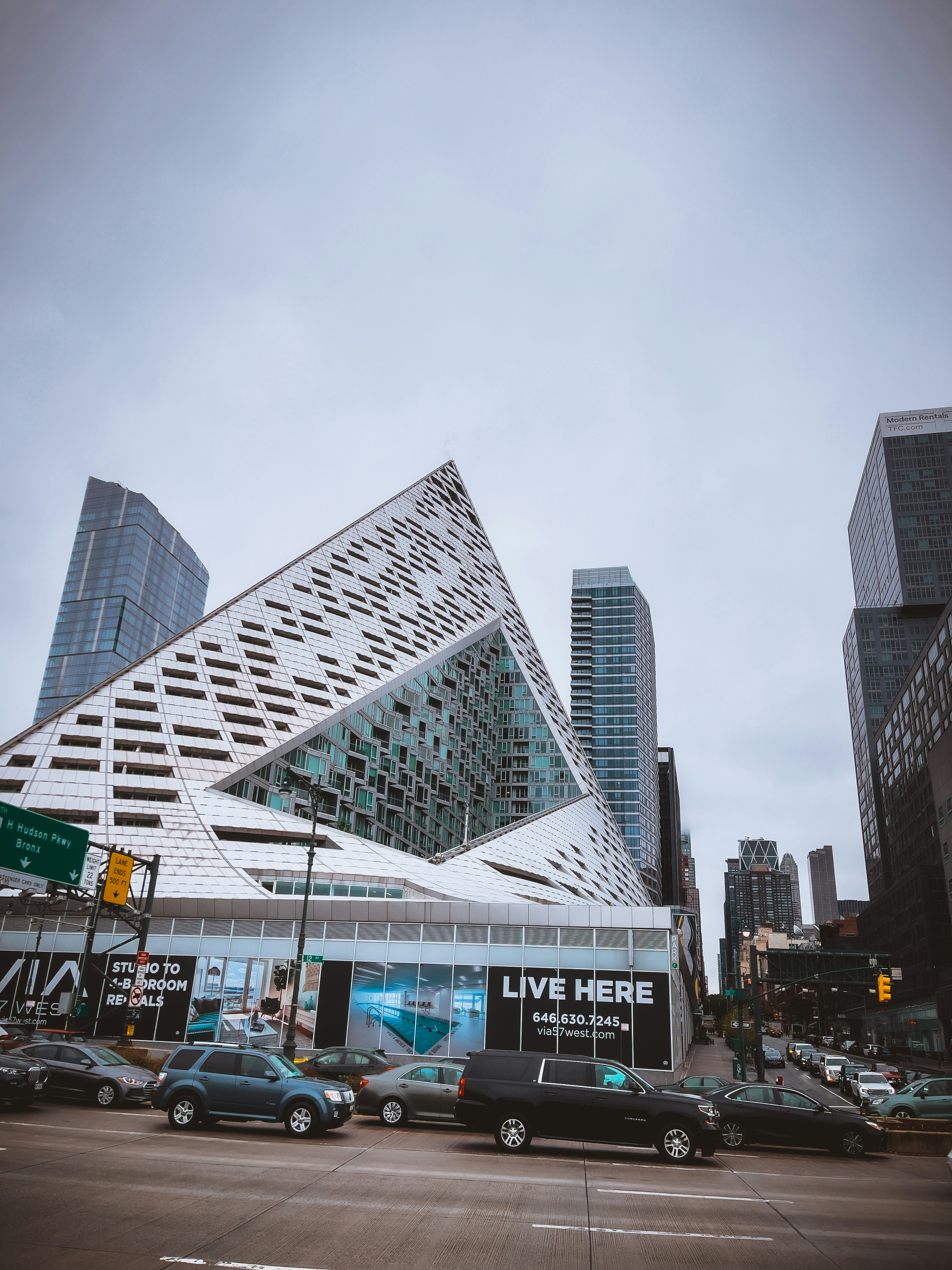 Wedge of Light: A Sharp Facade Among Midtown Skyscrapers