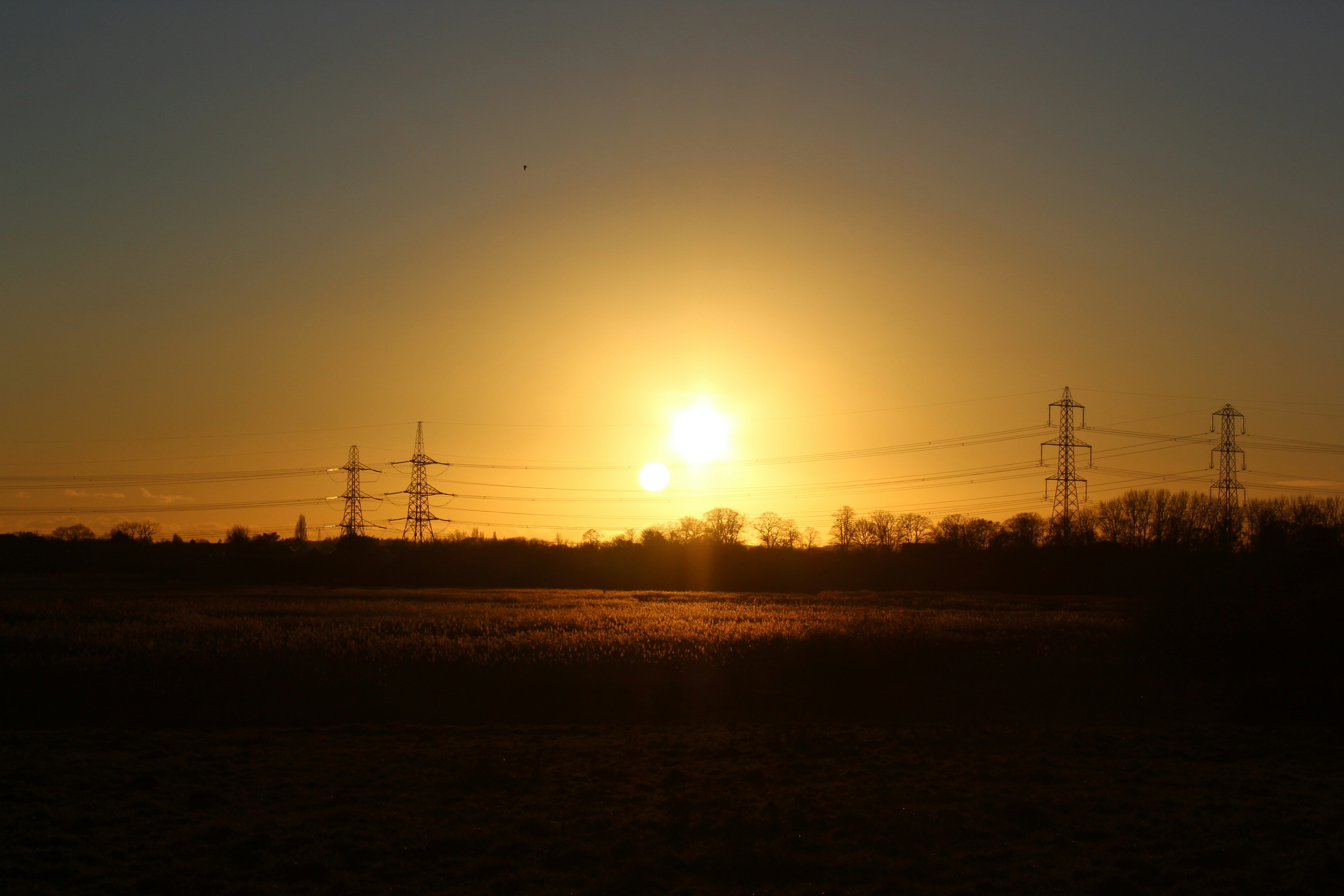 A sunset over power lines photo – Free Totton Image on Unsplash