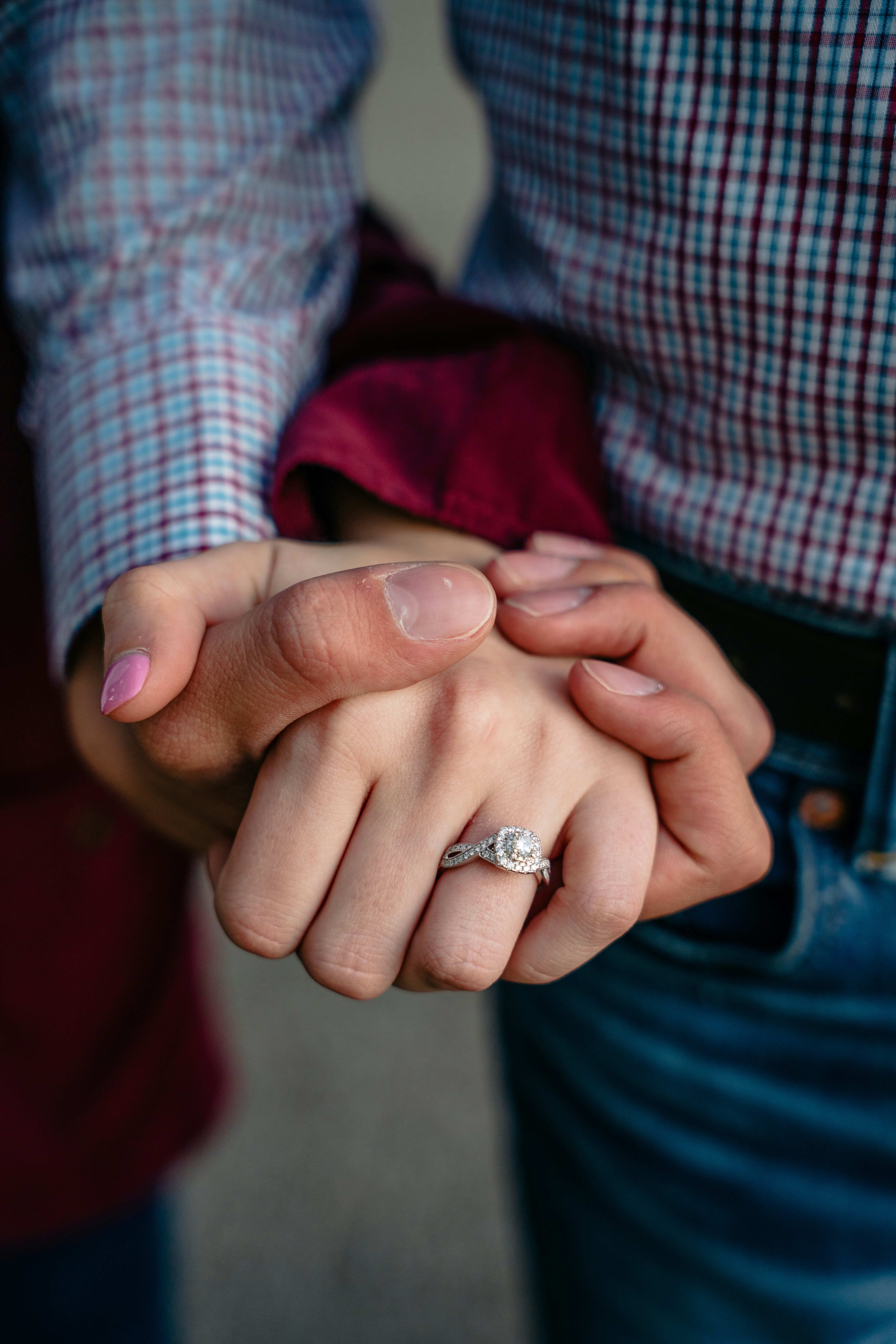 Foto zum Thema Die Hände einer Person mit Ringen – Kostenloses Bild zu ...