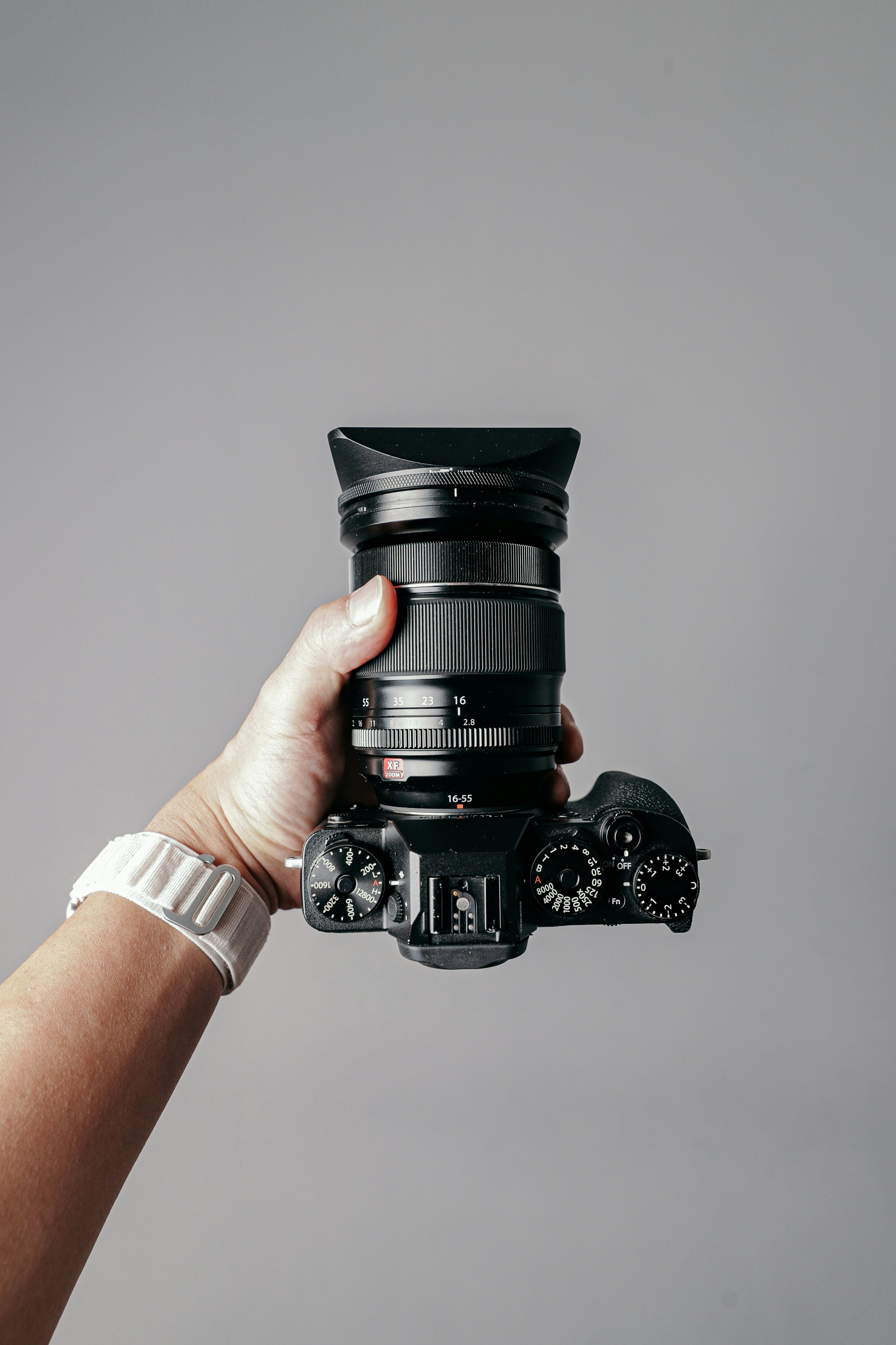 A hand holding a camera photo – Free Fujifilm camera Image on Unsplash