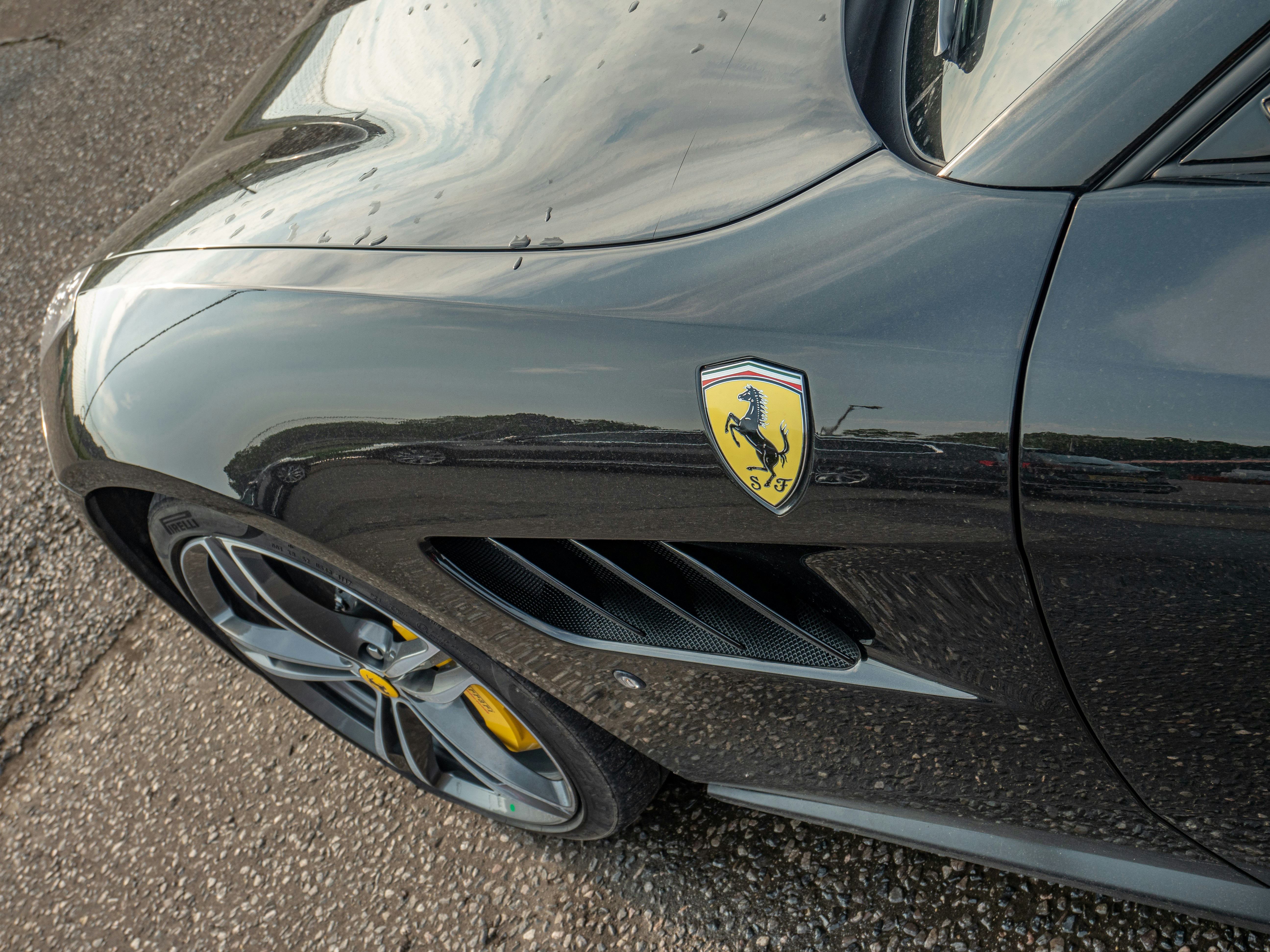 Un coche con una pegatina foto – Imagen de Marcas Hatch GP Circuit ...