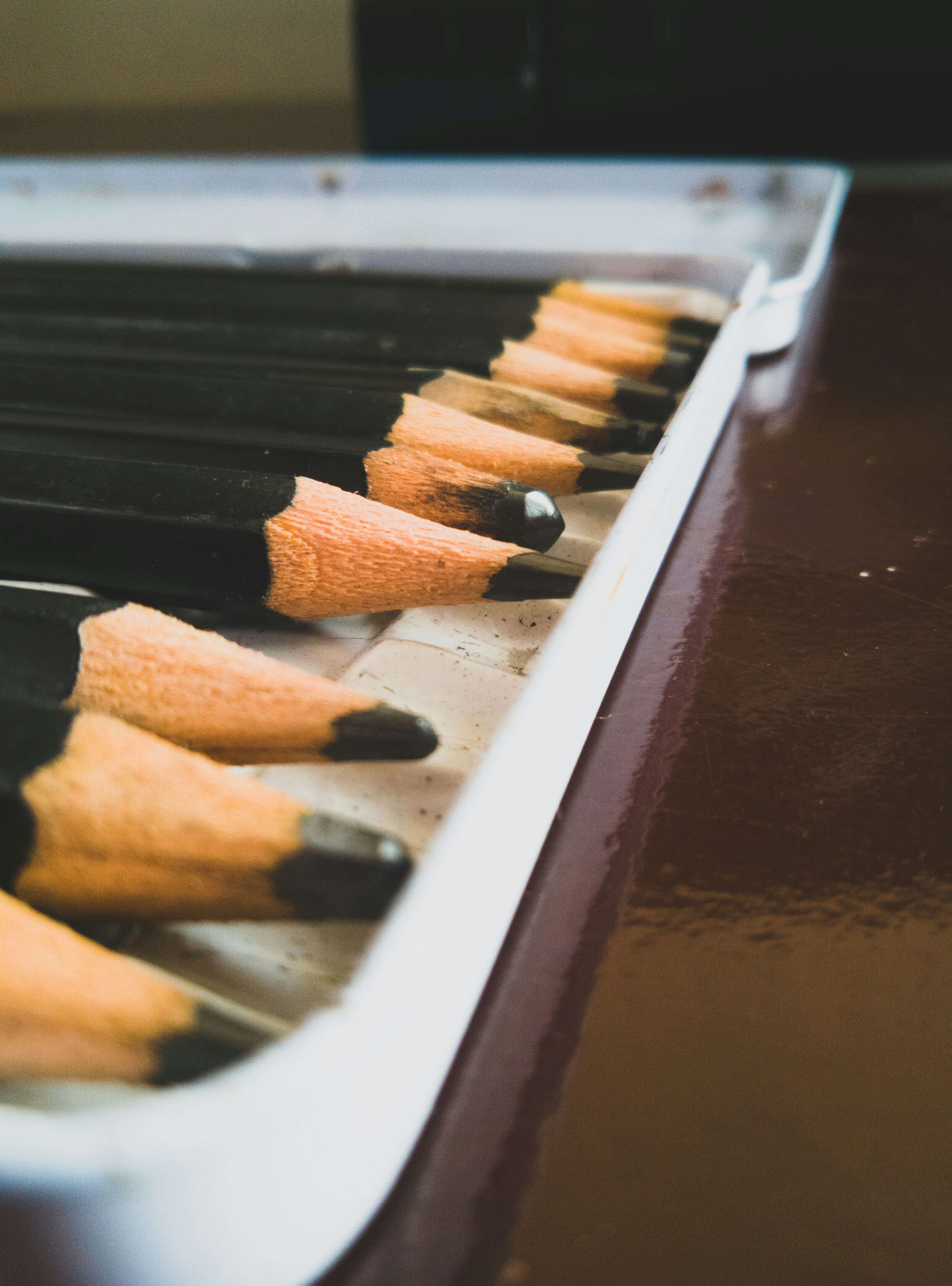 Diagonal Row of Pencils: Sharp Points, Soft Focus