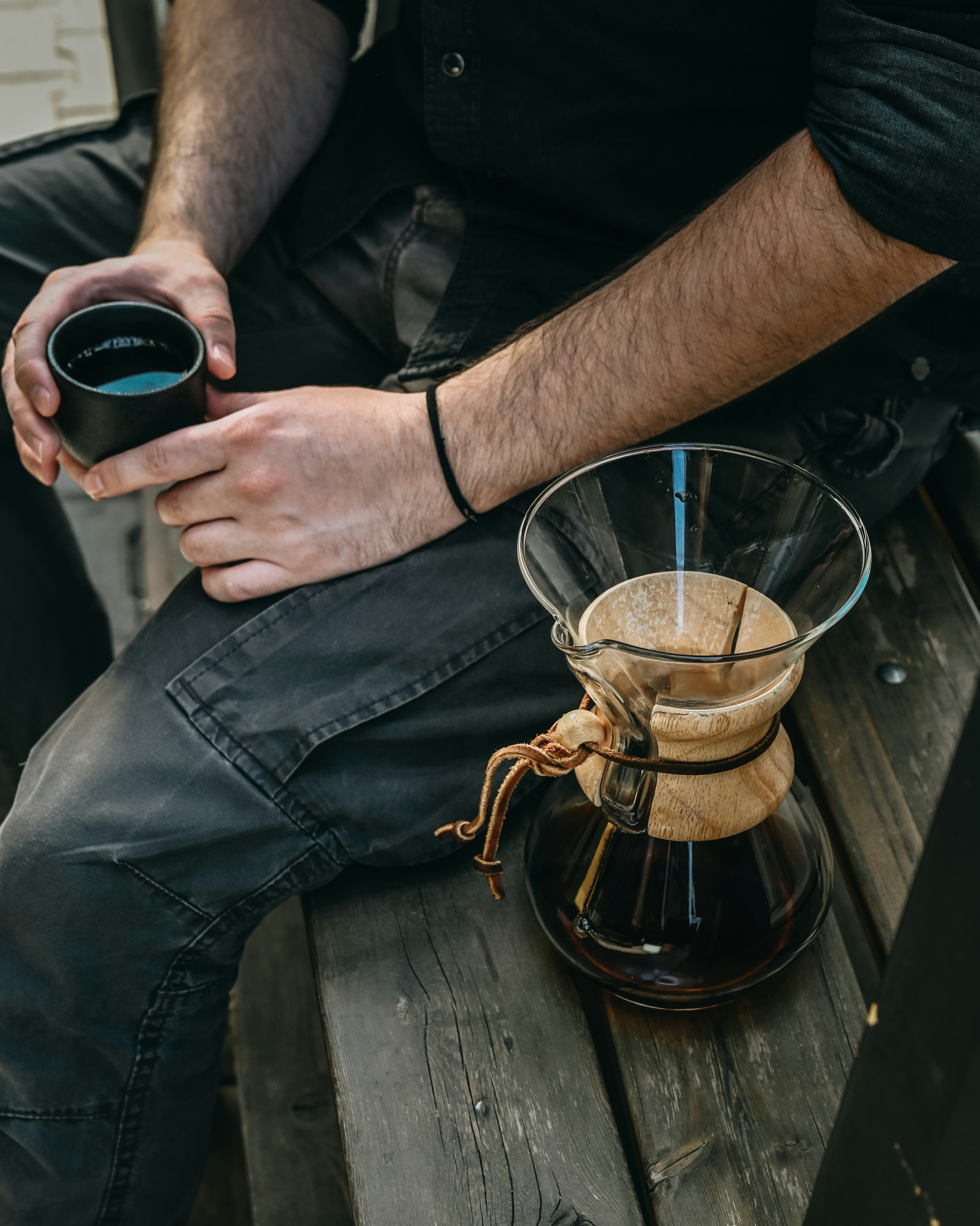 Chemex on Weathered Wood: A Quiet Pour-Over Moment