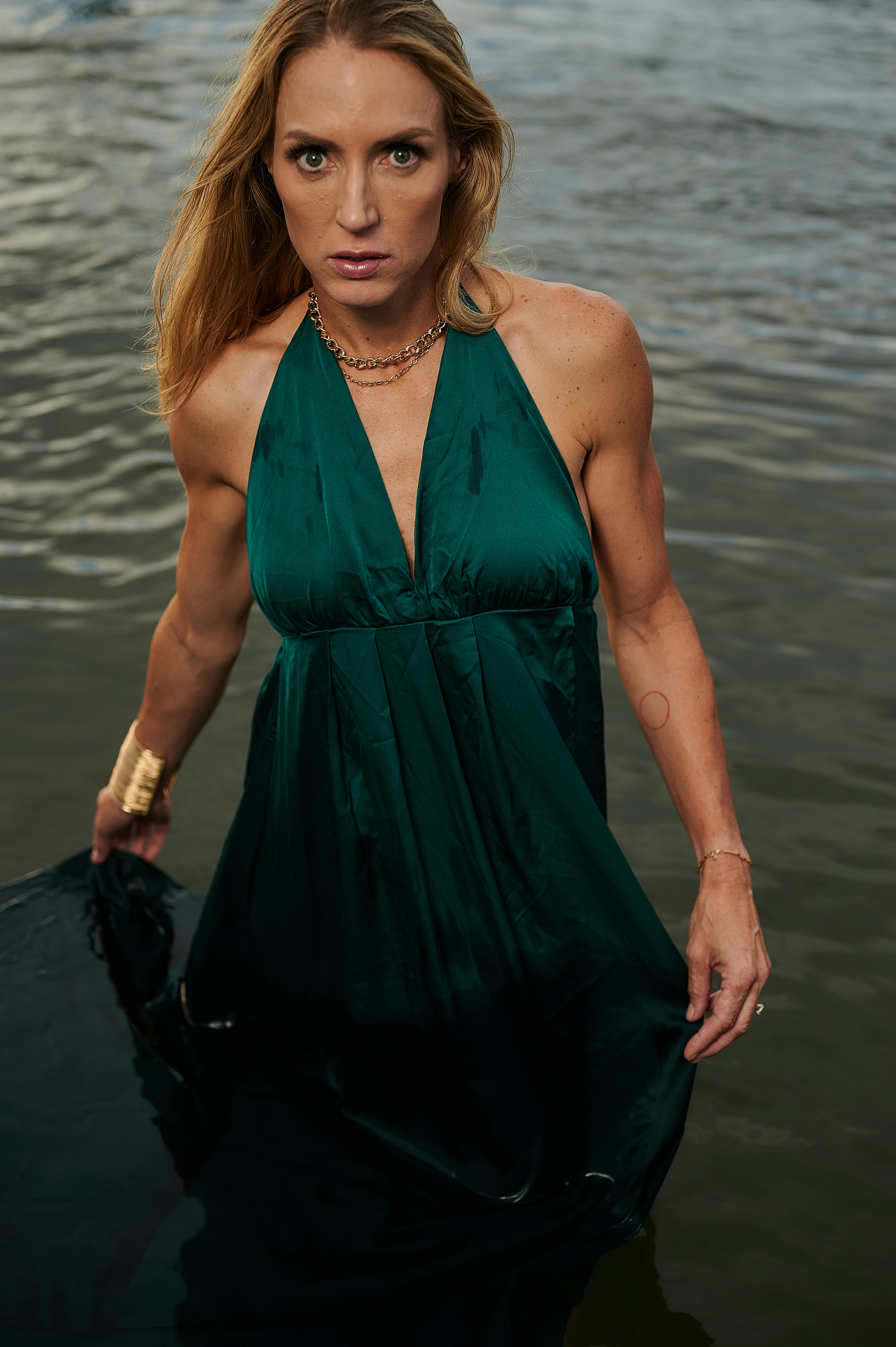 A woman in a dress photo – Free Vilano beach Image on Unsplash