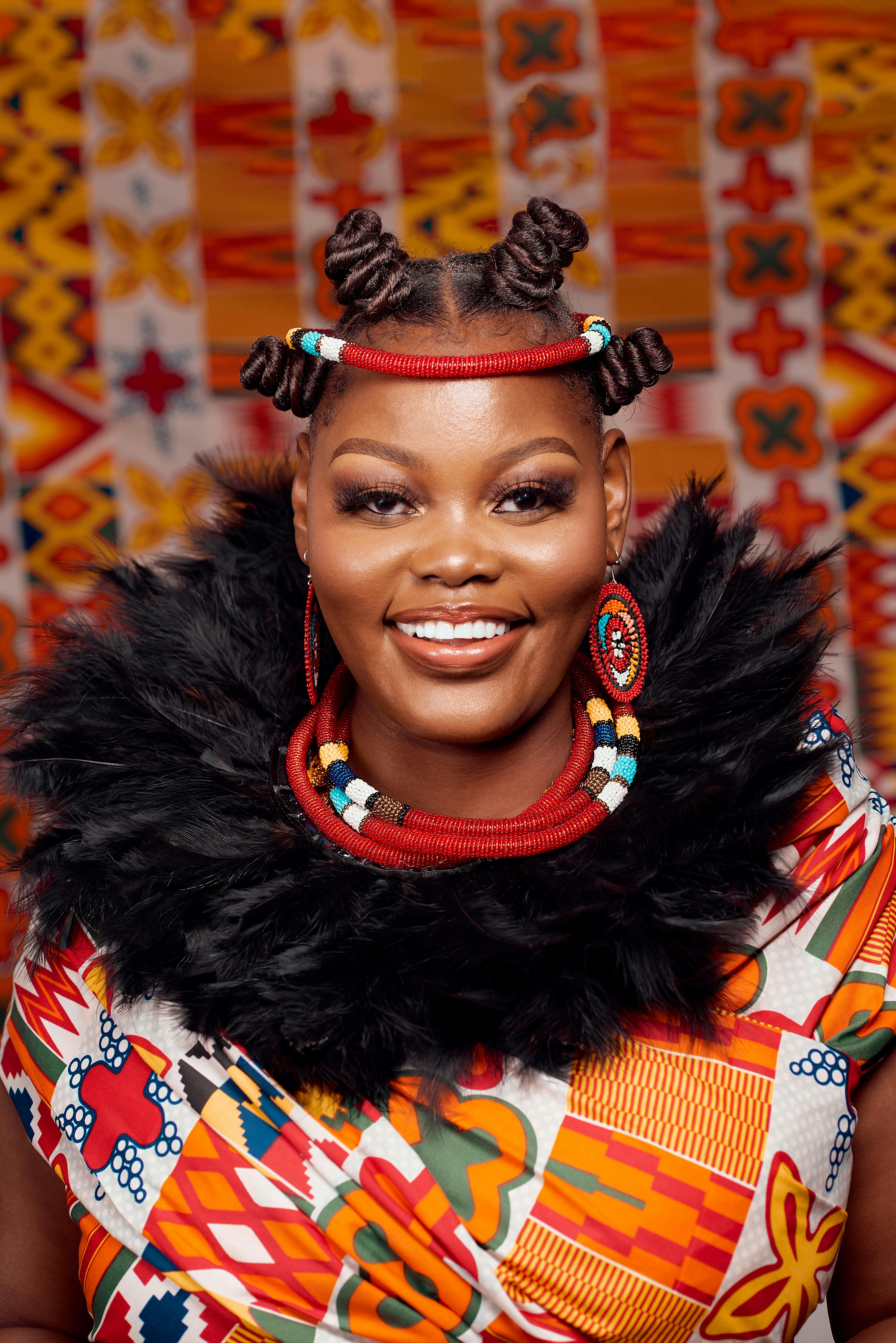 Une personne portant une couronne photo – Photo Mode Gratuite sur Unsplash