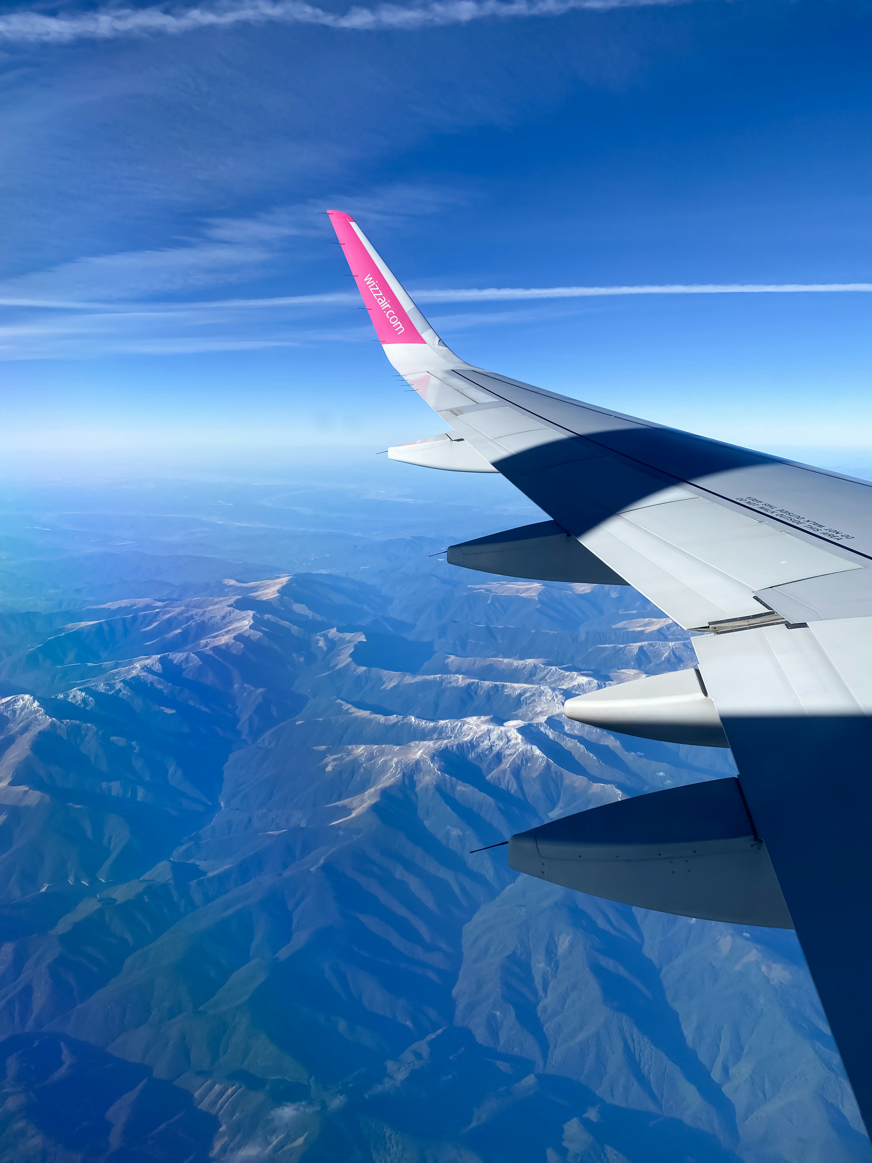 Foto El ala de un avión – Imagen Tiro de avión gratis en Unsplash