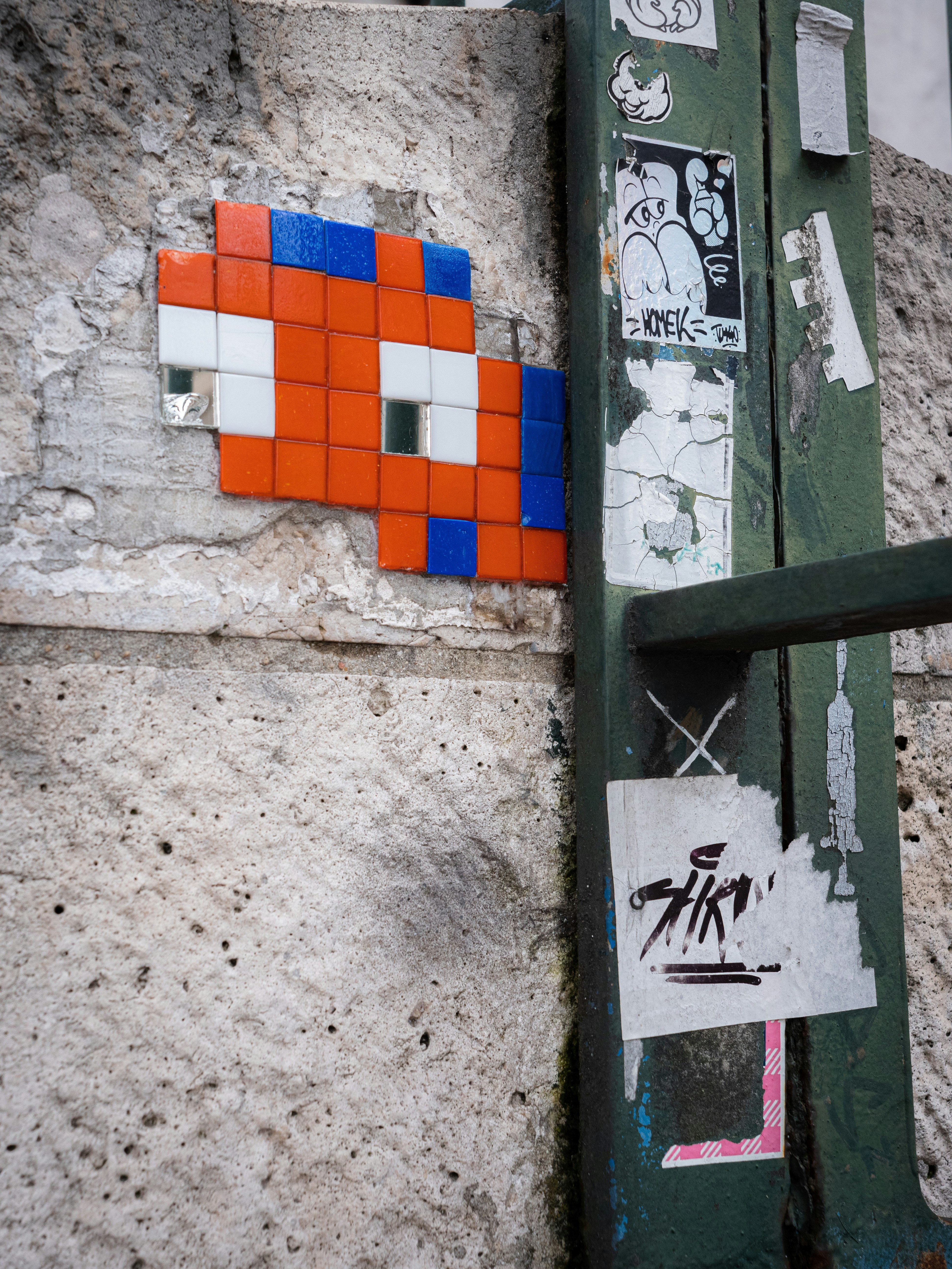 Pixelated Whimsy: A Mosaic Encounter