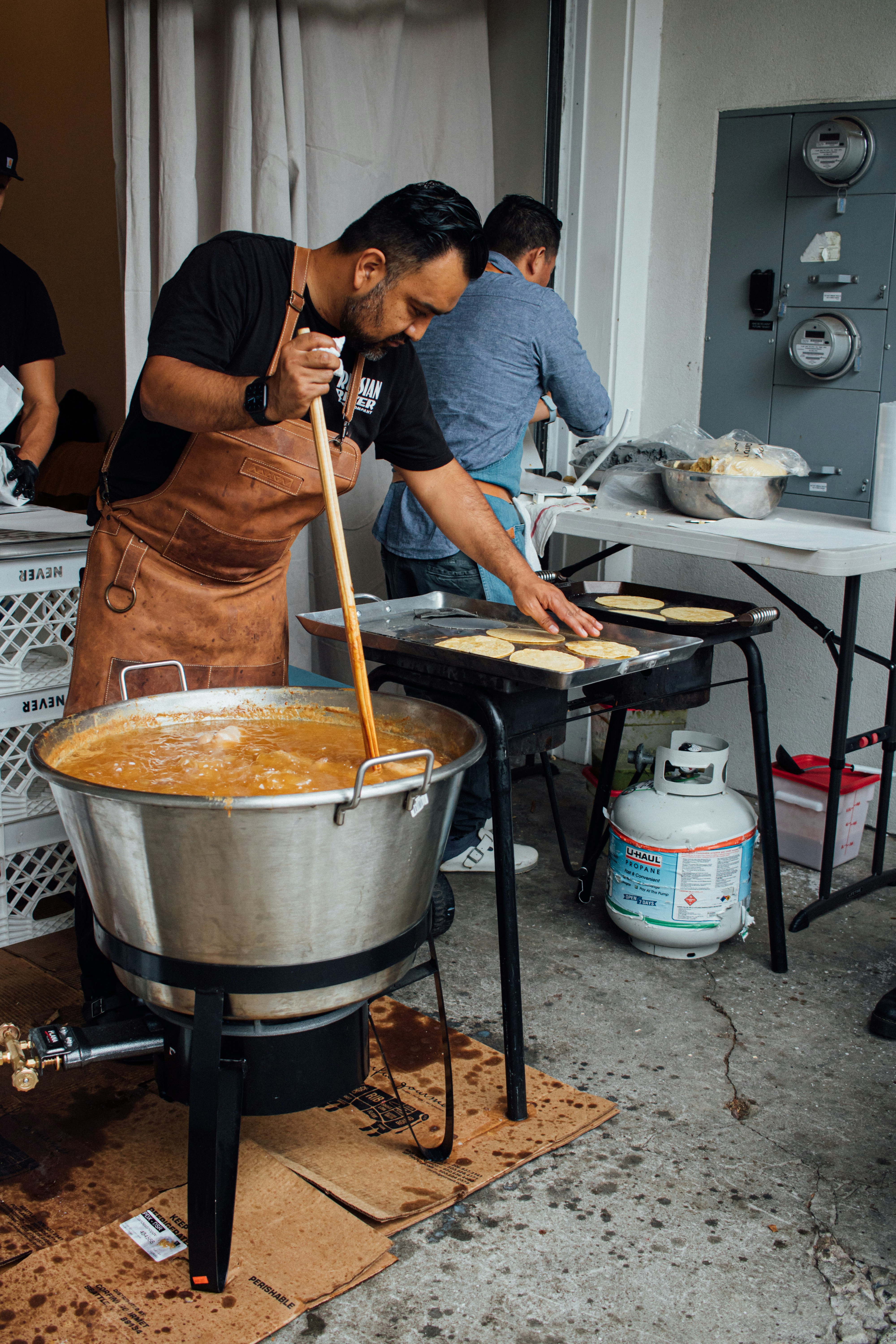 A man playing a musical instrument photo – Free Cooking Image on Unsplash