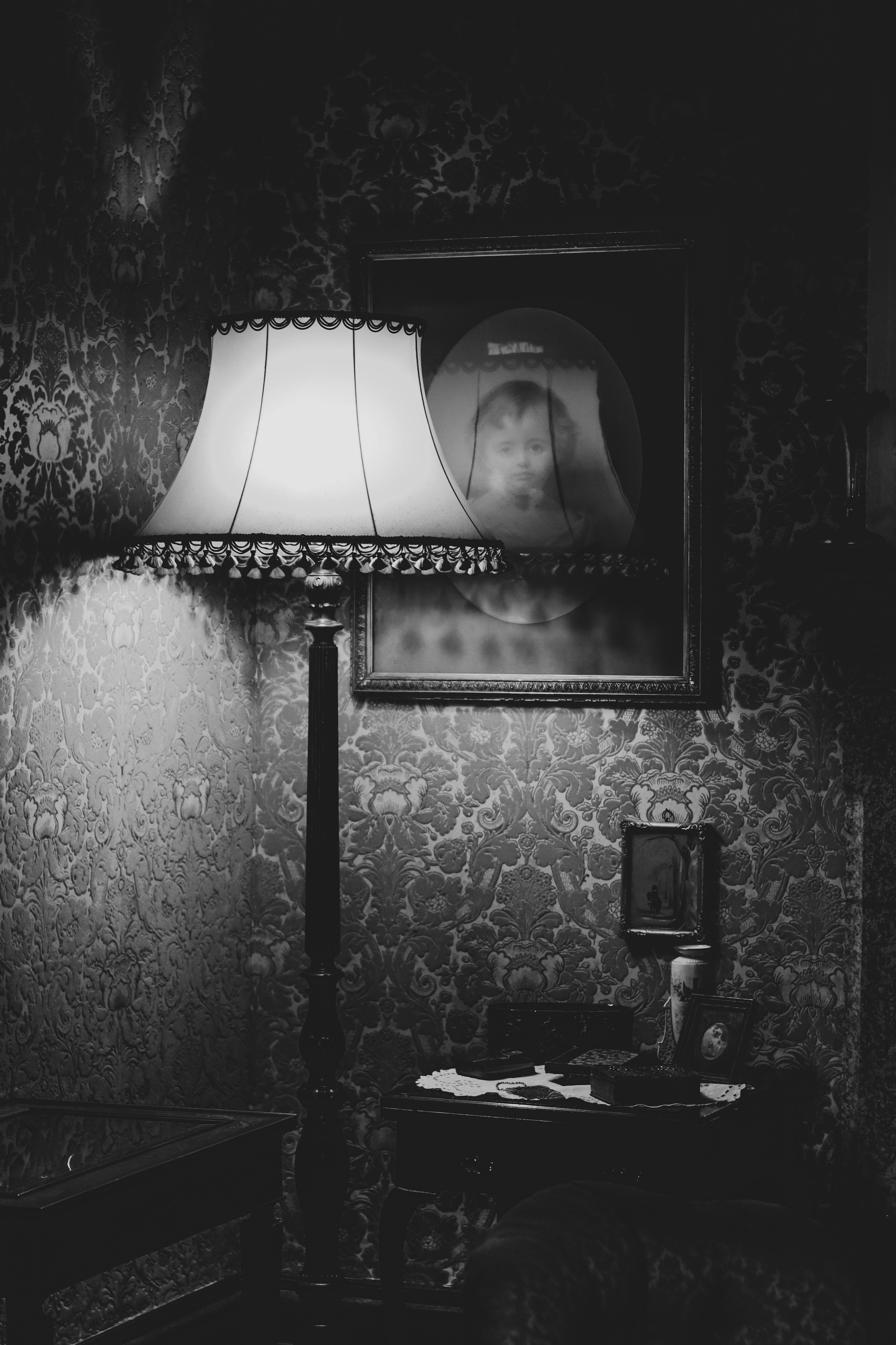 A lamp next to a television photo – Free Lamp Image on Unsplash