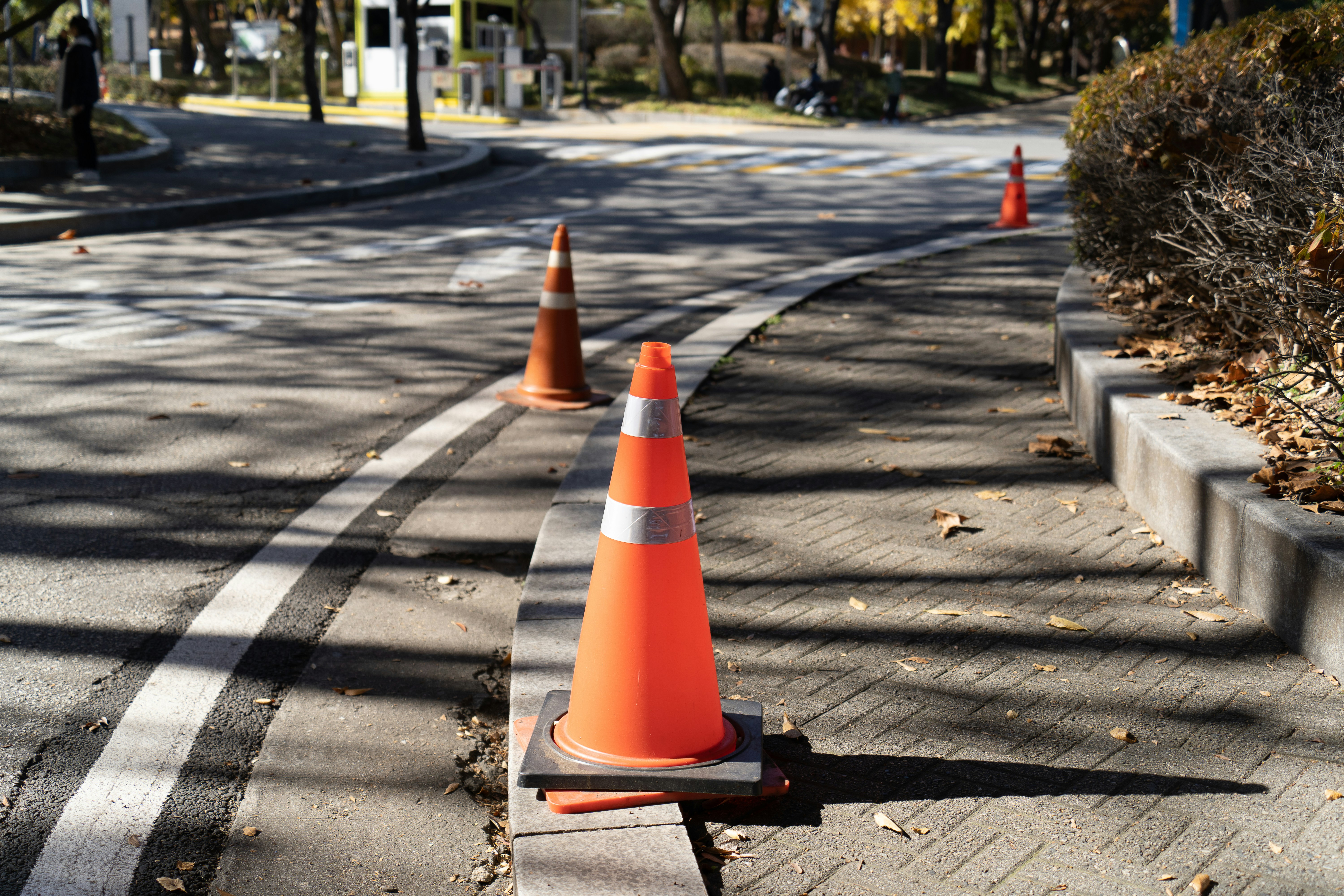 Traffic cones on the sidewalk photo – Free Cone Image on Unsplash