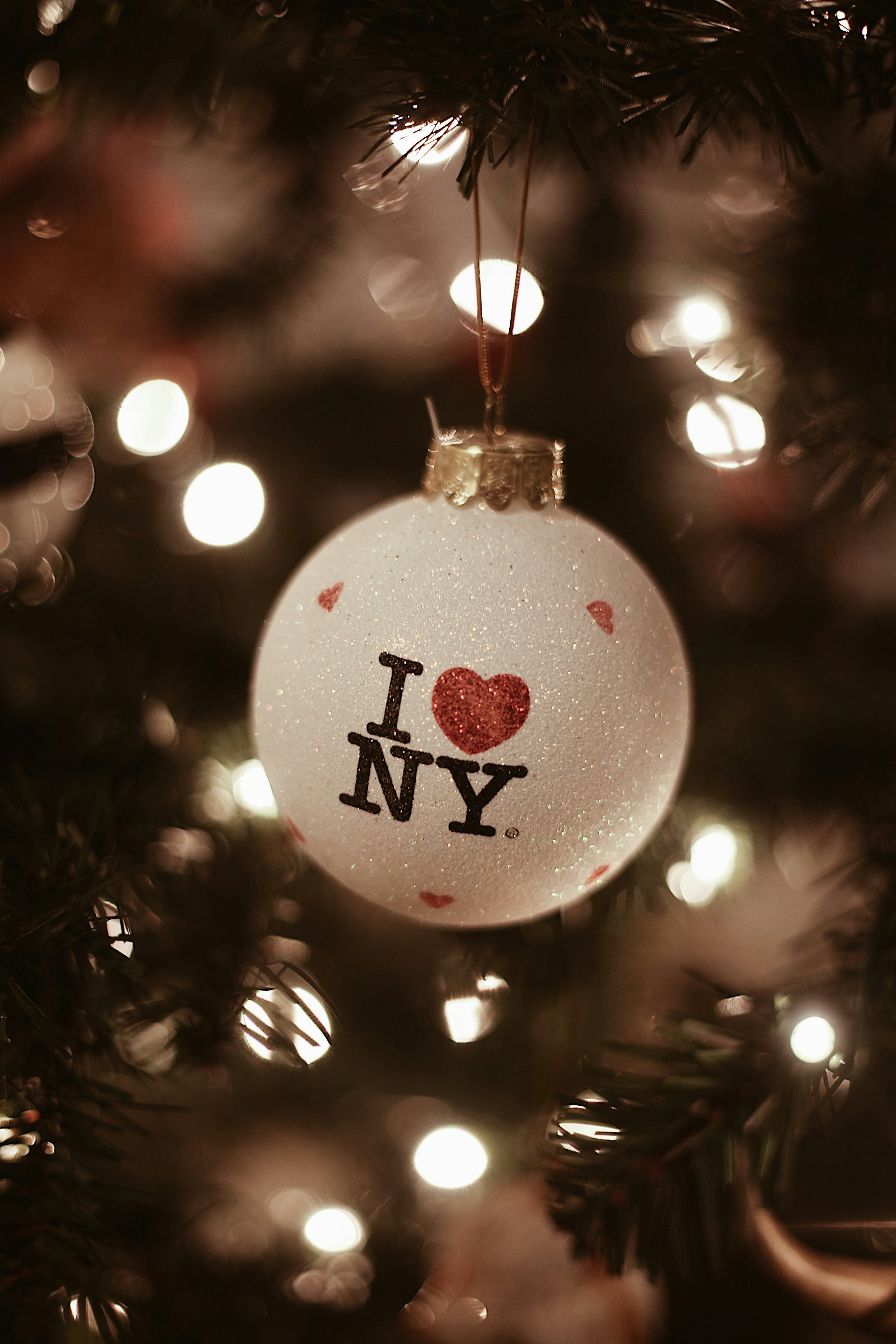 A decorated christmas tree photo – Free Christmas Image on Unsplash