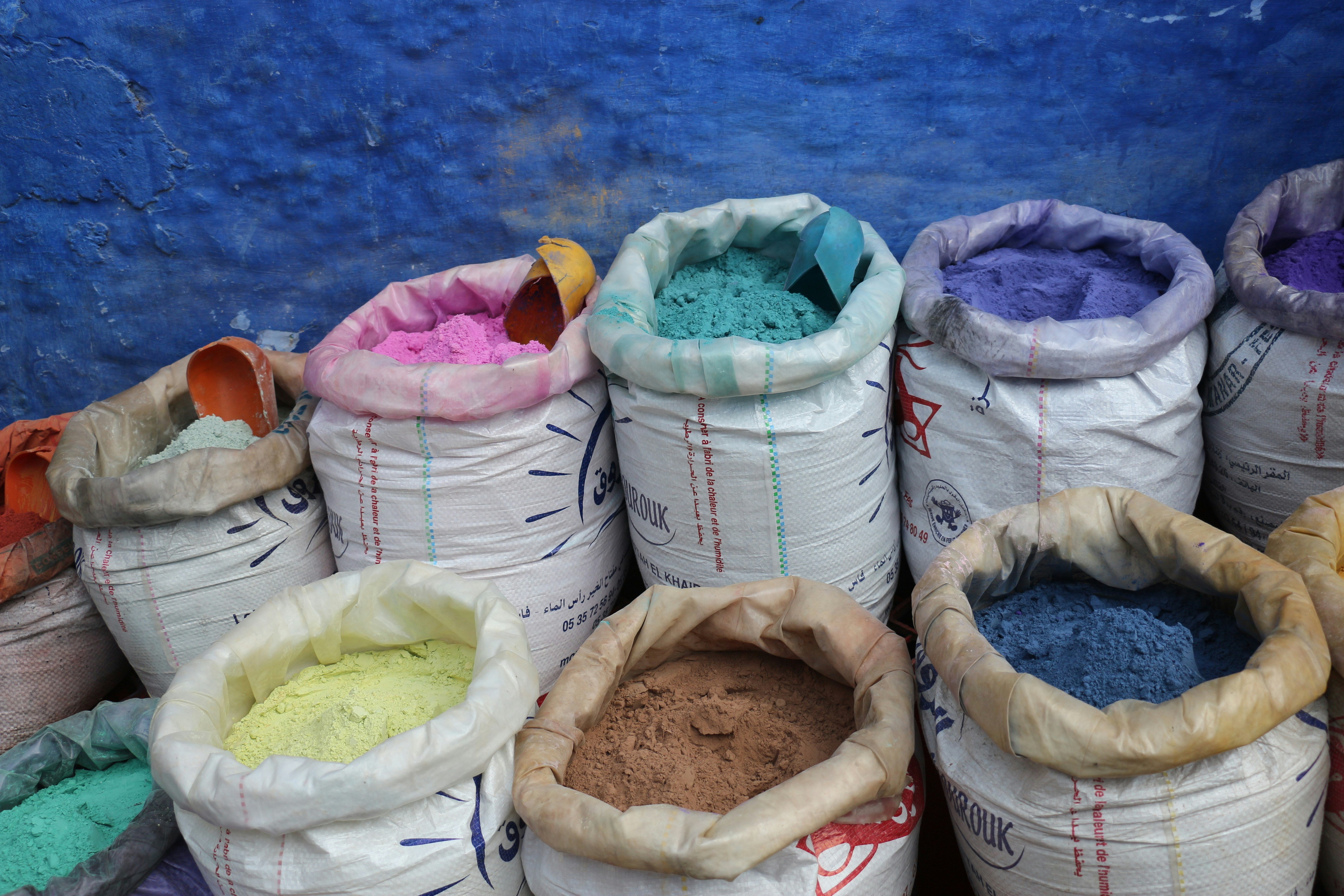 Pigment Pouches in a Row: A Blue-Walled Palette