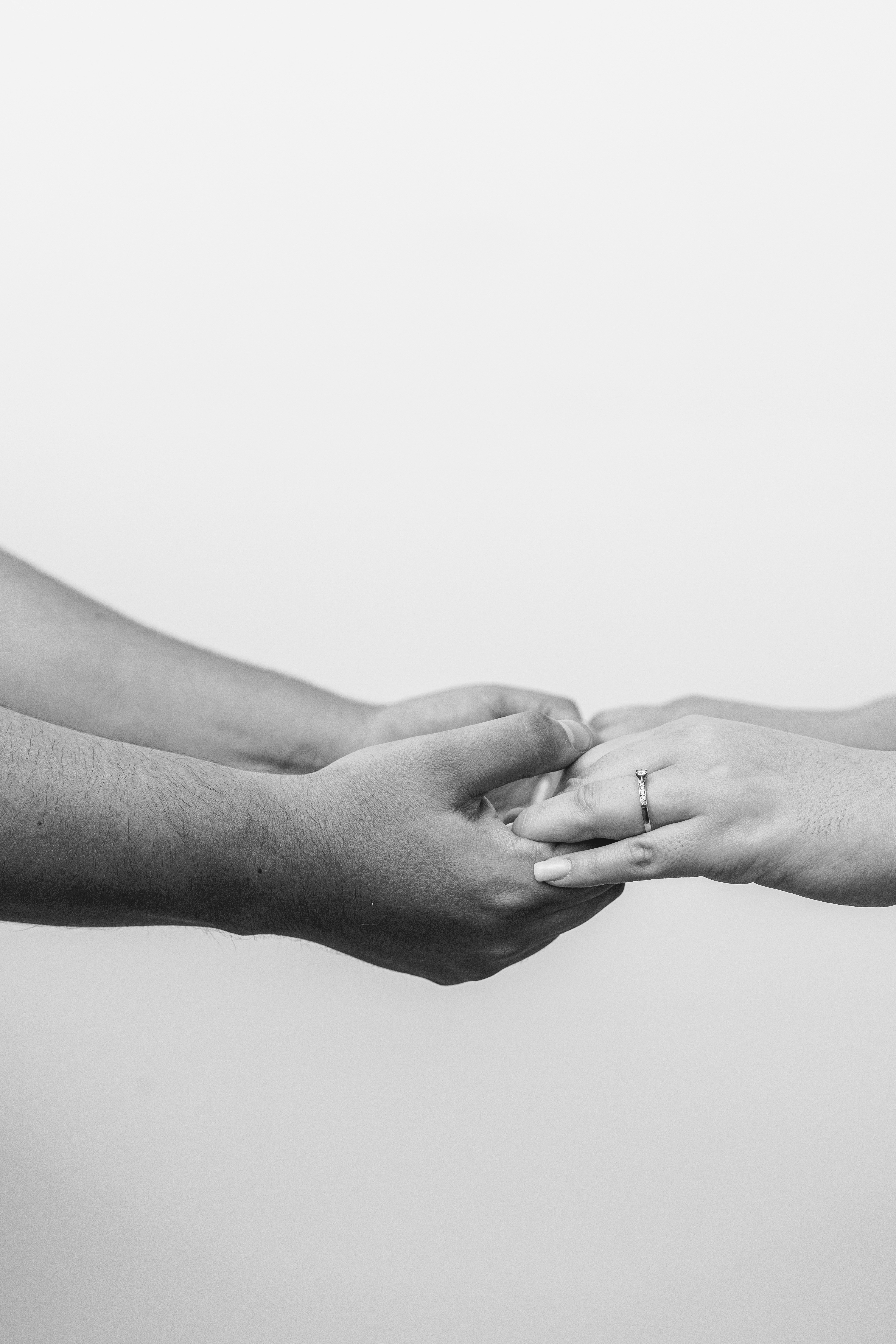 A close-up of hands shaking photo – Free Hand Image on Unsplash