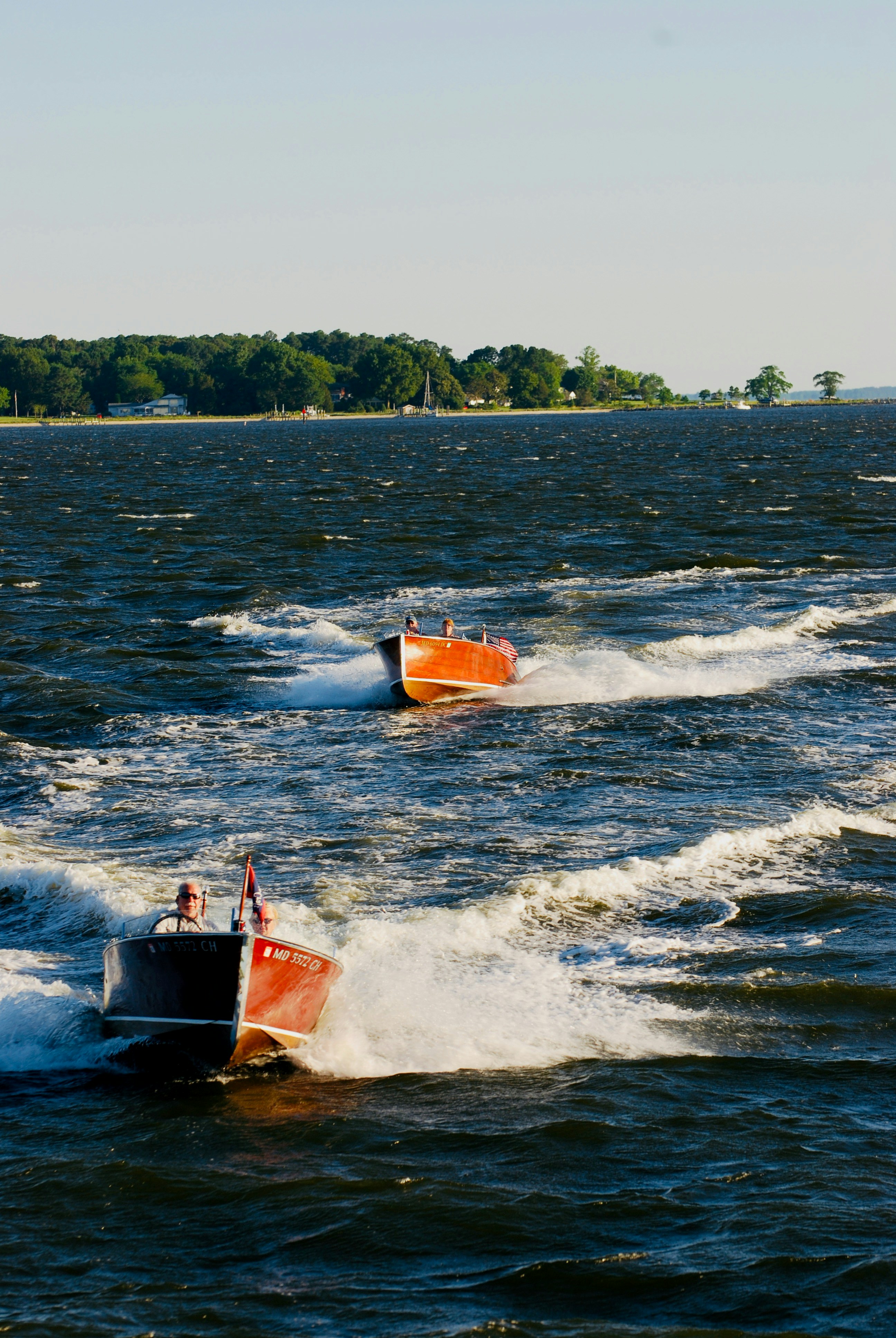 A boat travels across the water photo – Free Water Image on Unsplash