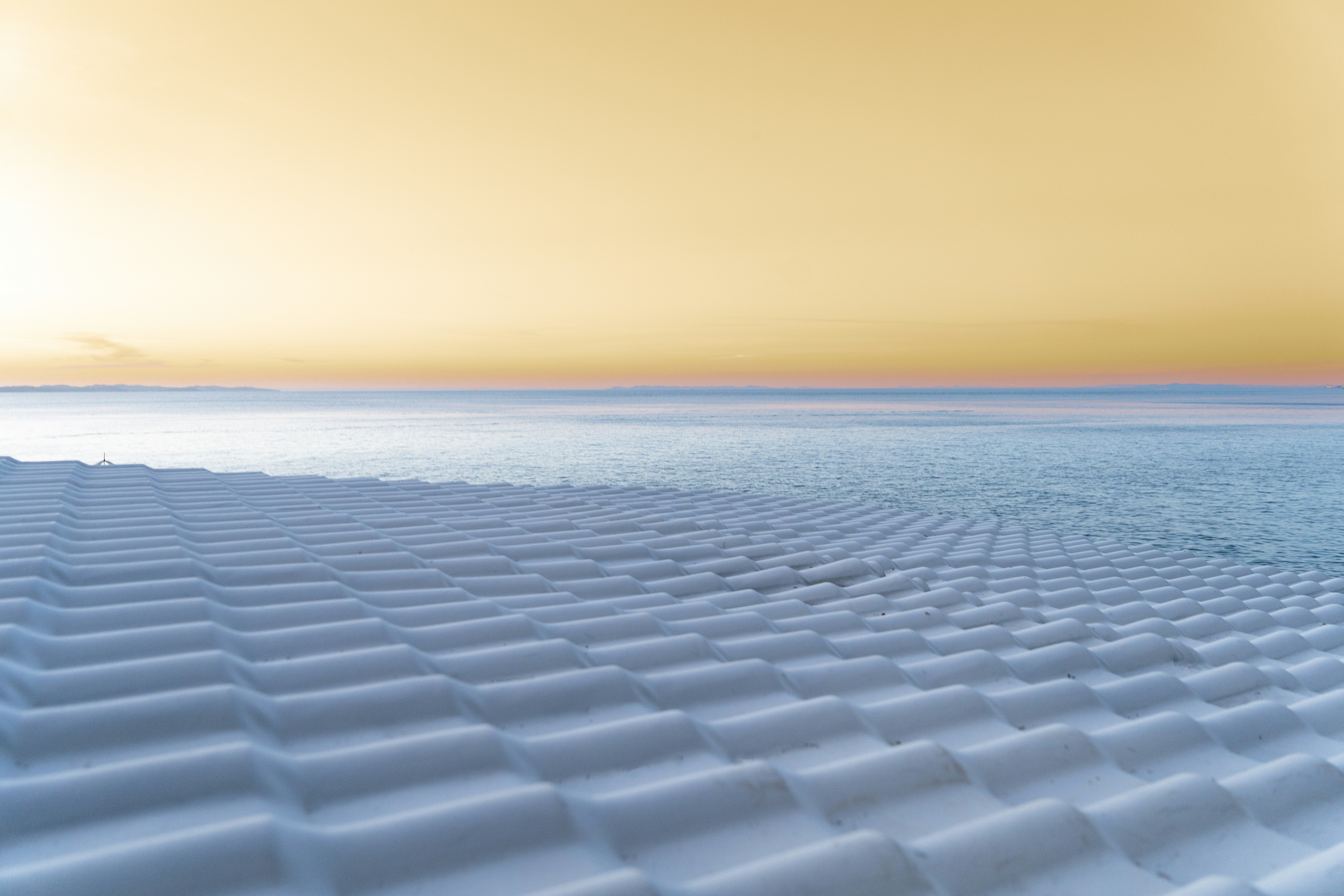 Foto zum Thema Eine große flache Fläche mit weißem Sand – Kostenloses ...