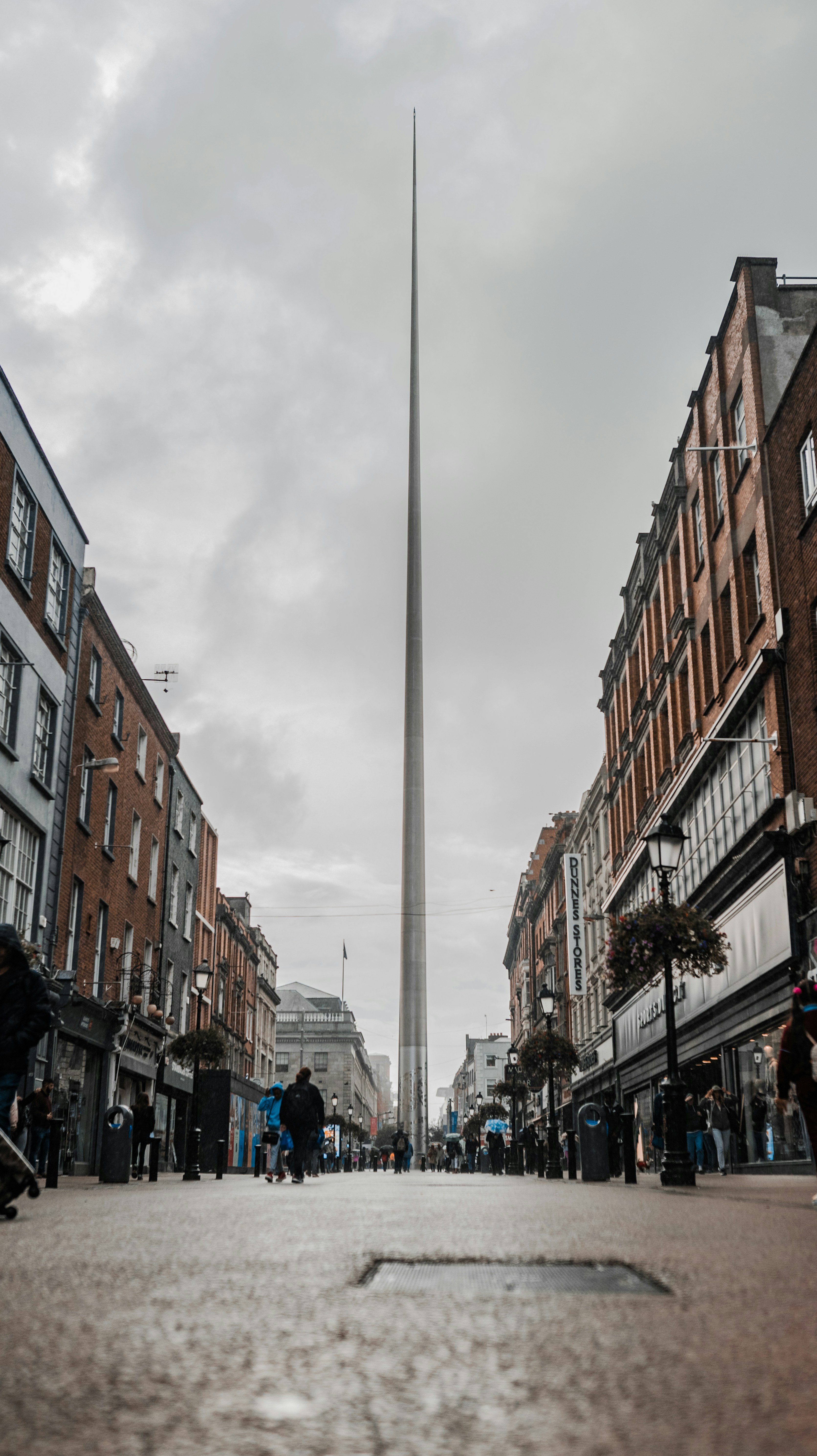 Urban Needle: Convergence on a Skyward Spire